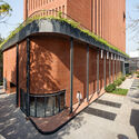 Max House Commercial Building / Studio Lotus | ArchDaily