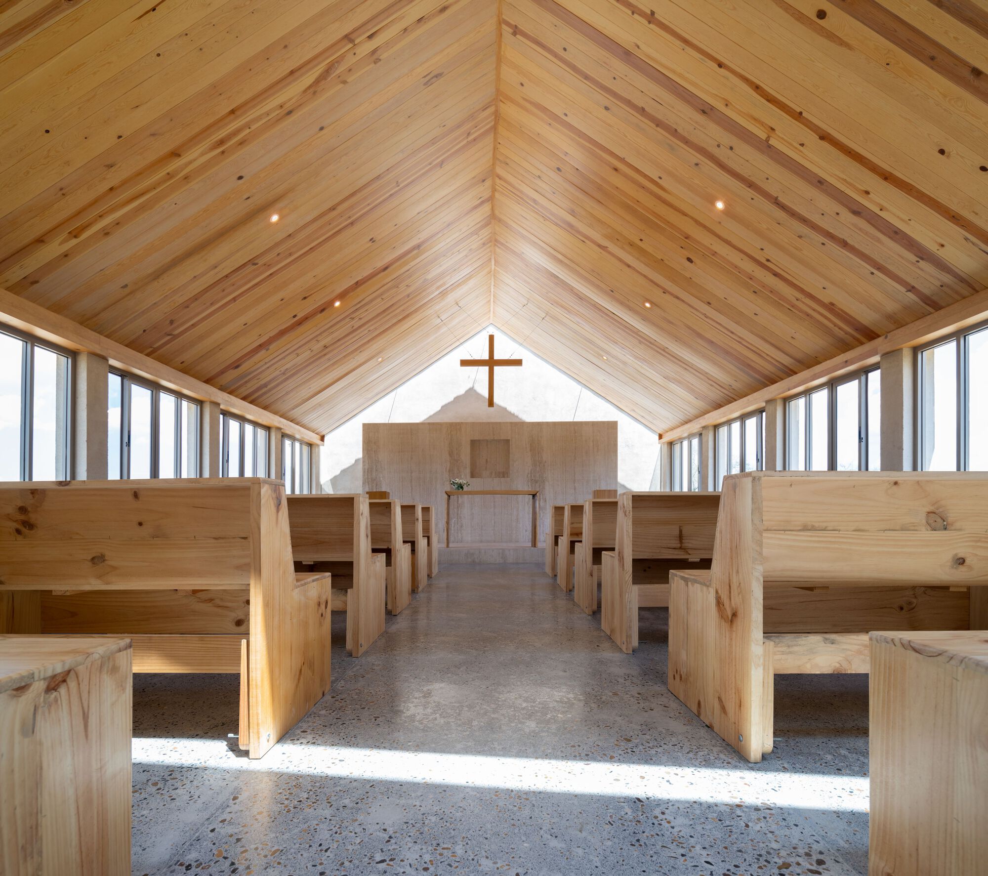 Galería de Capilla San José / Acrónimo | Arquitectura y Construcción - 14