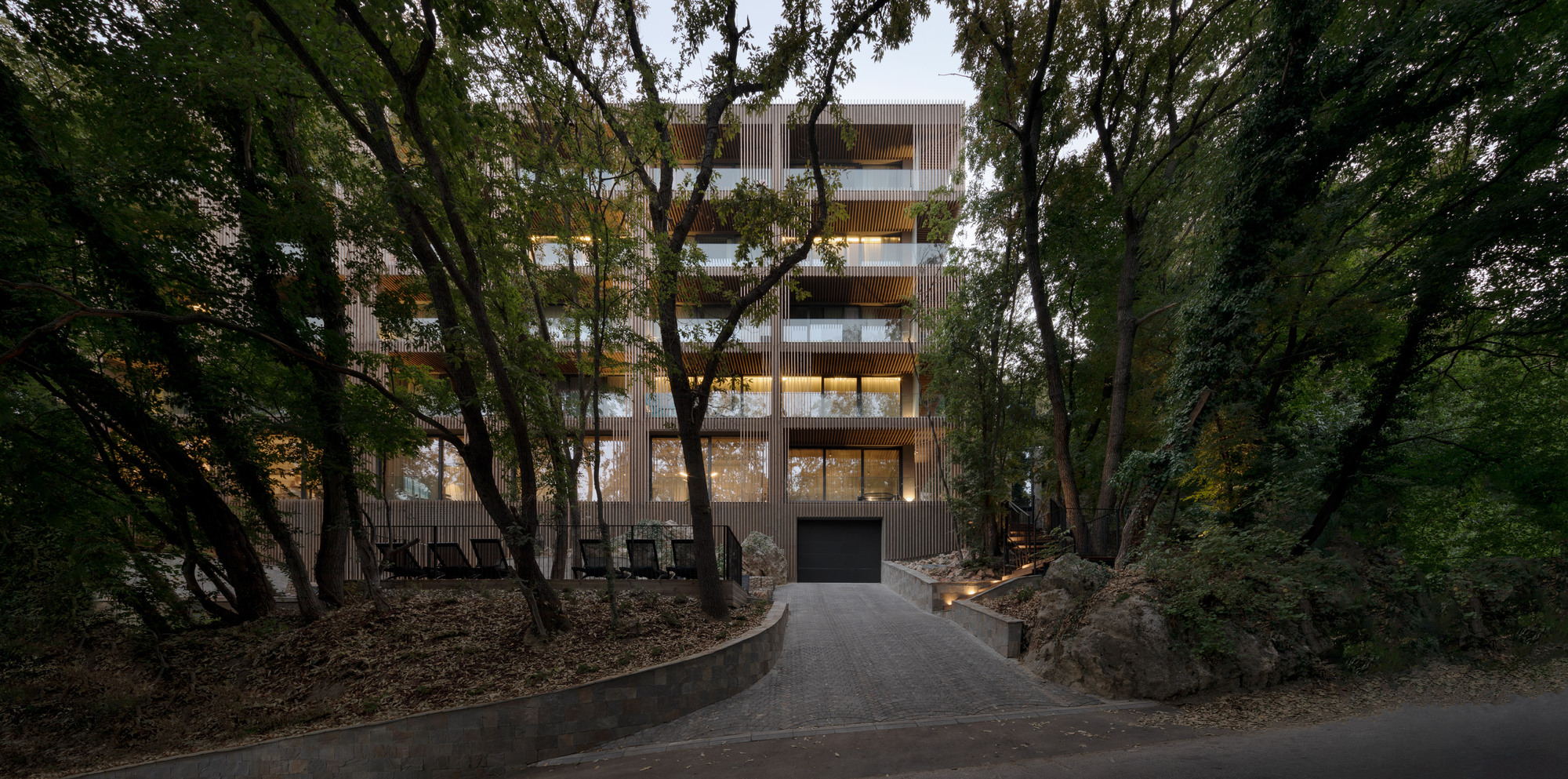 Umani Hotel / STARH | ArchDaily