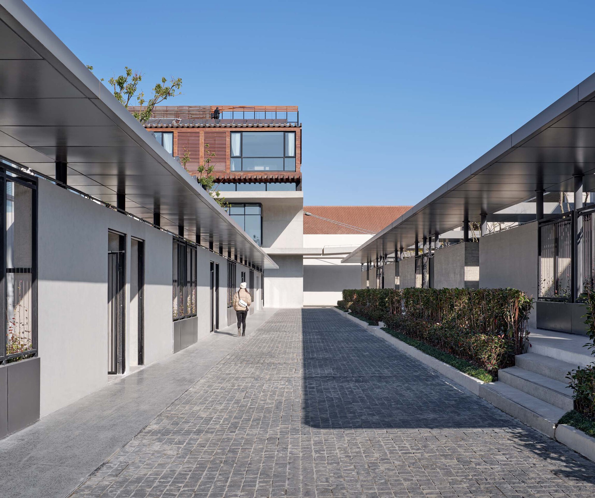 Gallery of The Transformation of the Former Qianshao Weaving Factory ...