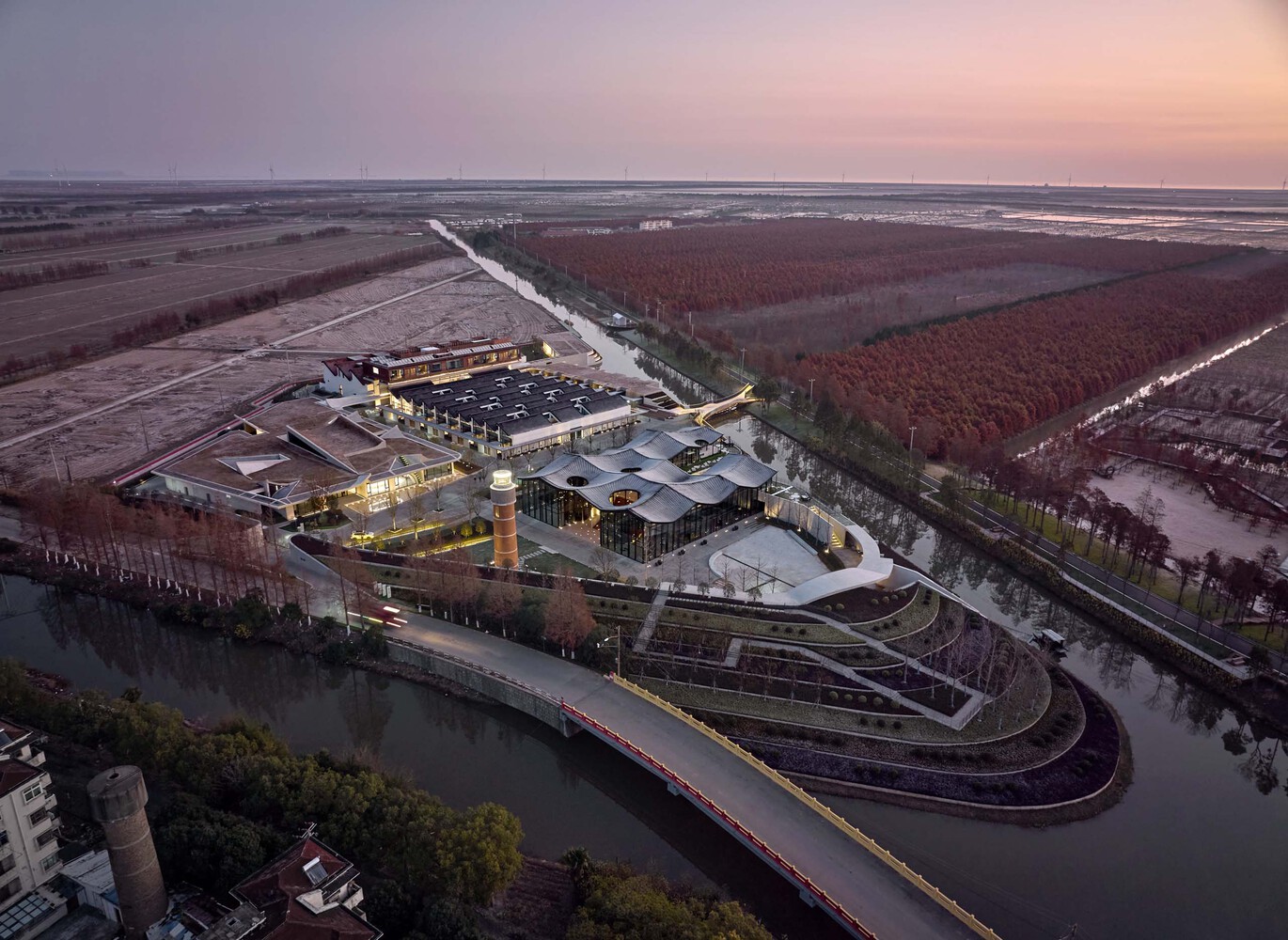 Gallery of The Transformation of the Former Qianshao Weaving Factory ...