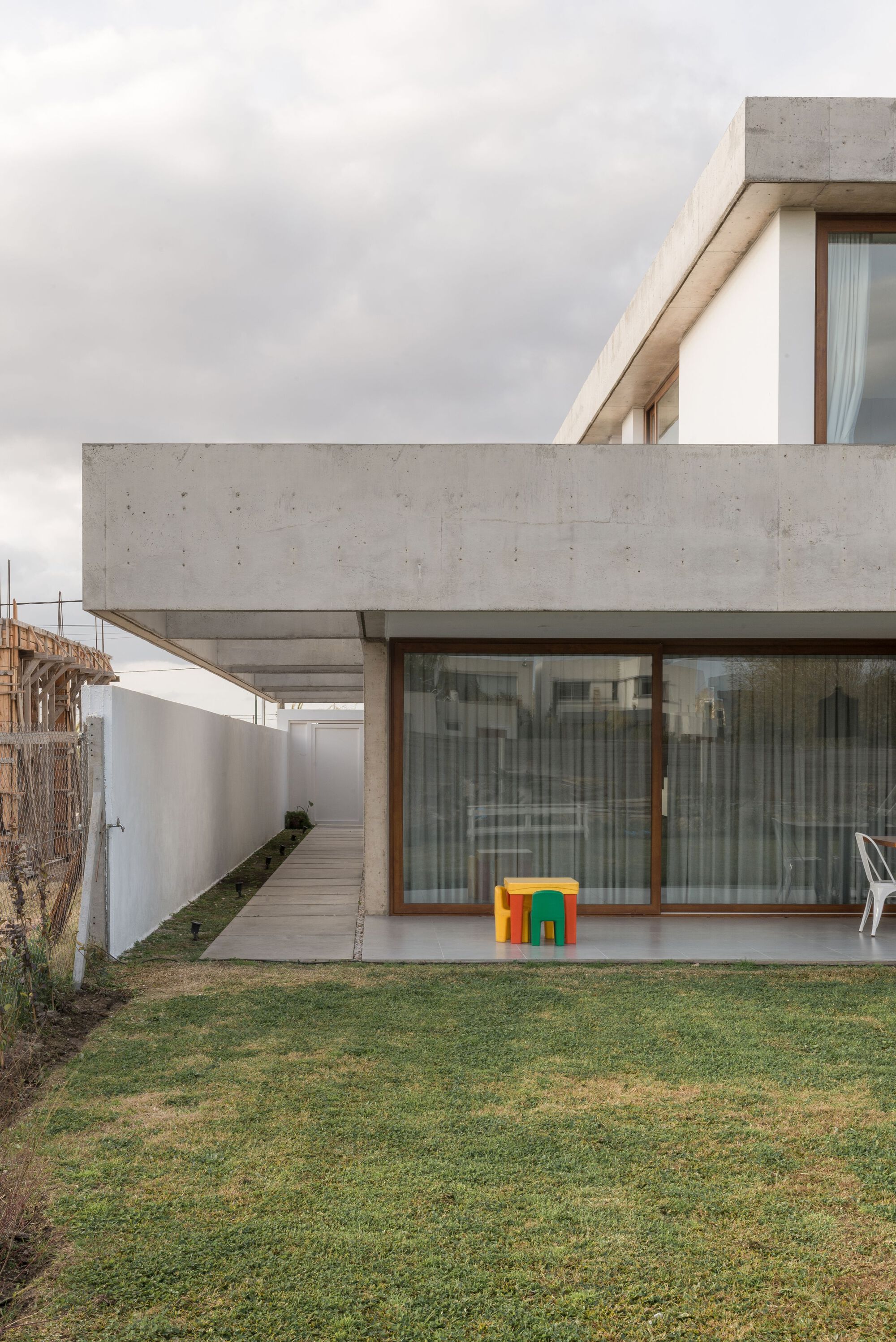 Gallery of HH House / BILBAO | LOPEZ - 24