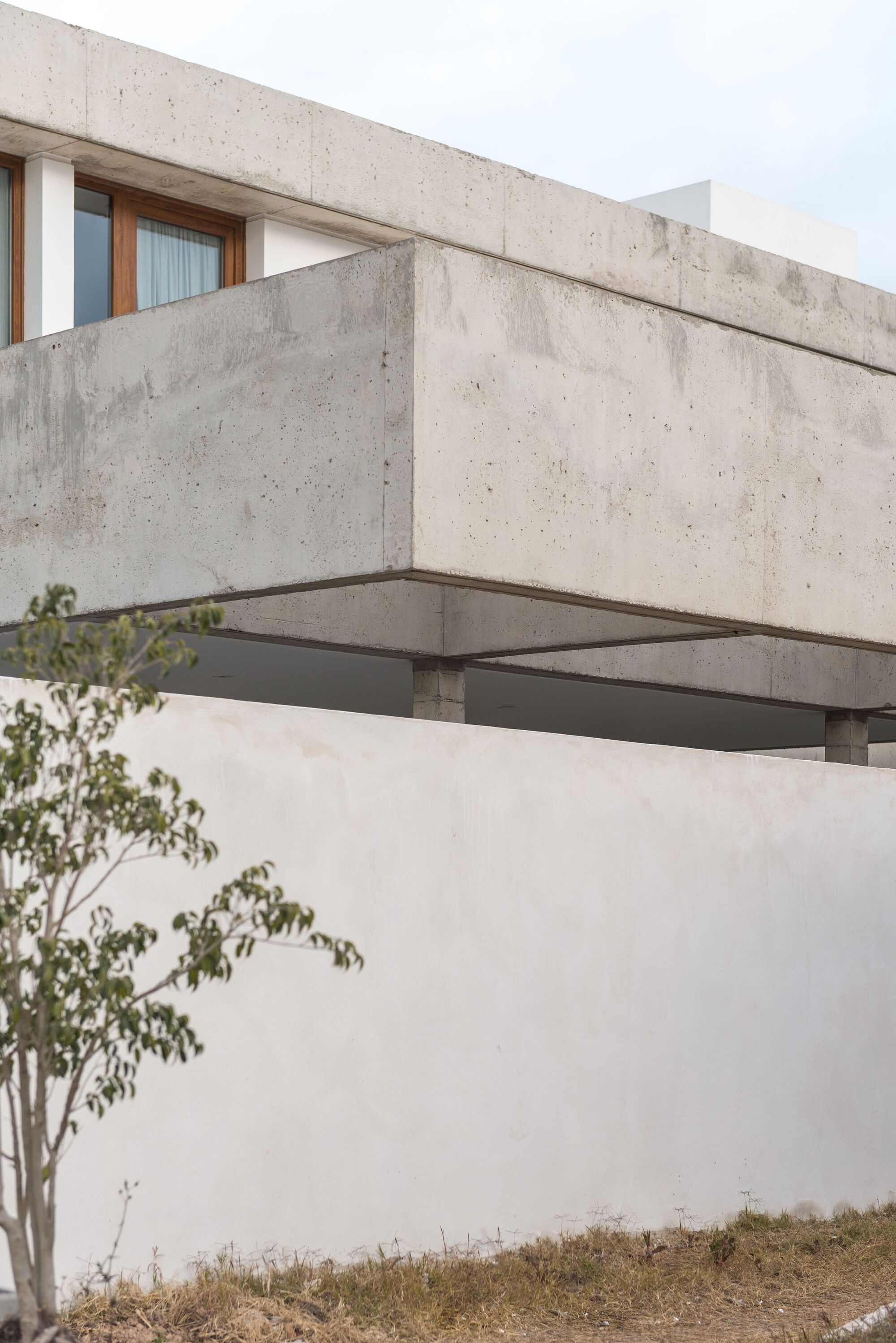 Gallery of HH House / BILBAO | LOPEZ - 16