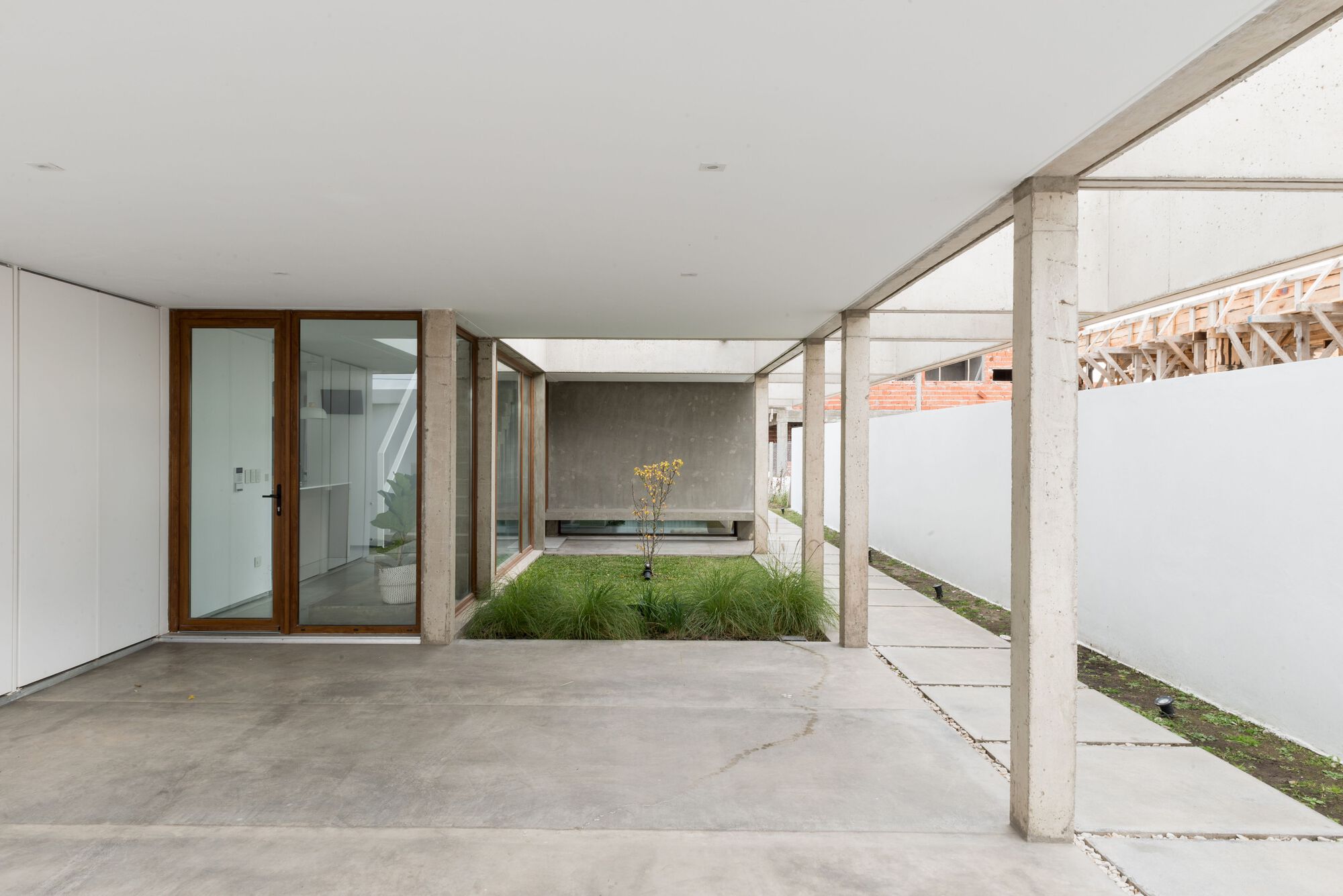 Gallery of HH House / BILBAO | LOPEZ - 20