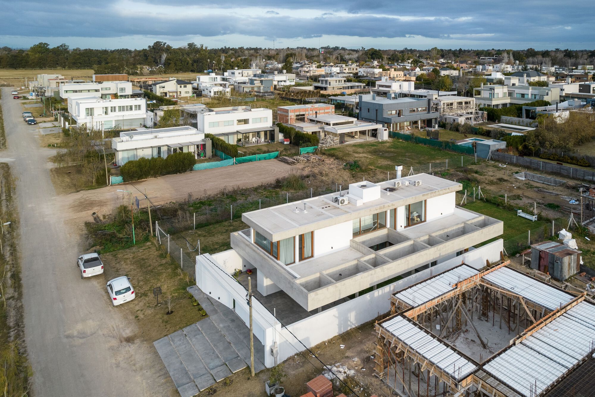 Gallery of HH House / BILBAO | LOPEZ - 17