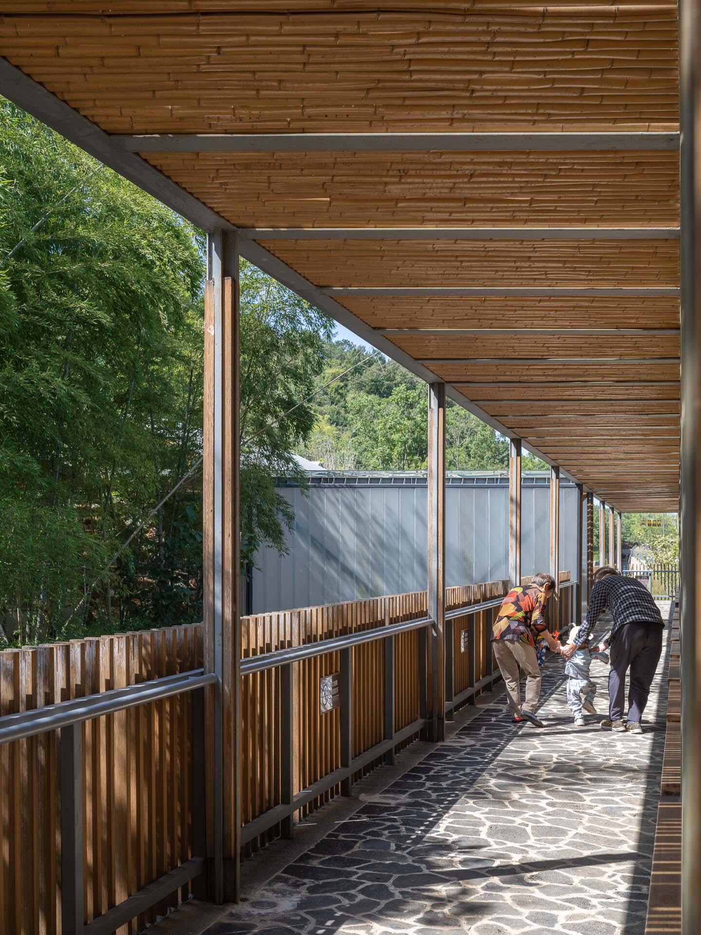 Gallery of The Tourist Service Station of Tangshan Ape Man Cave / AESEU ...