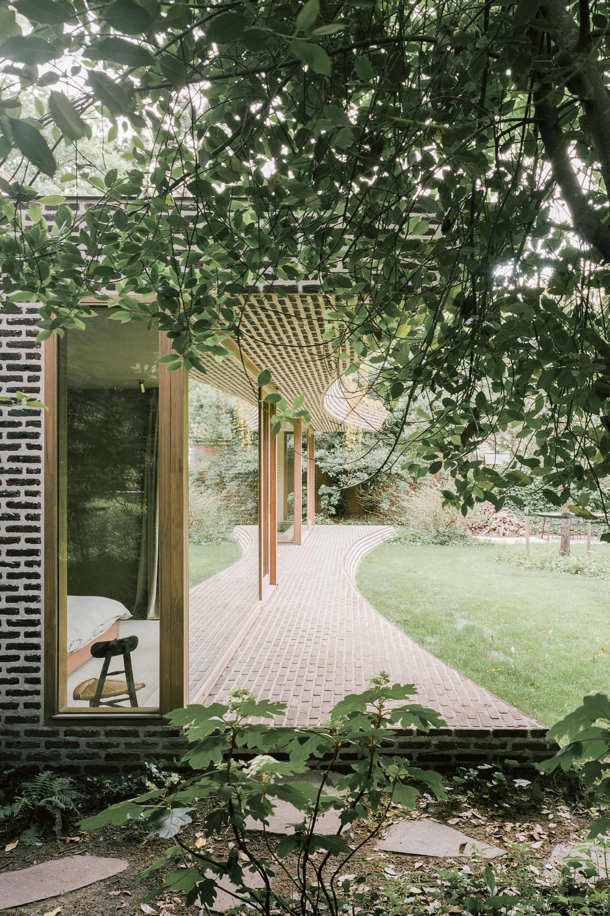 Gallery of BD House / Space Encounters + Studio Vincent Architecture - 9