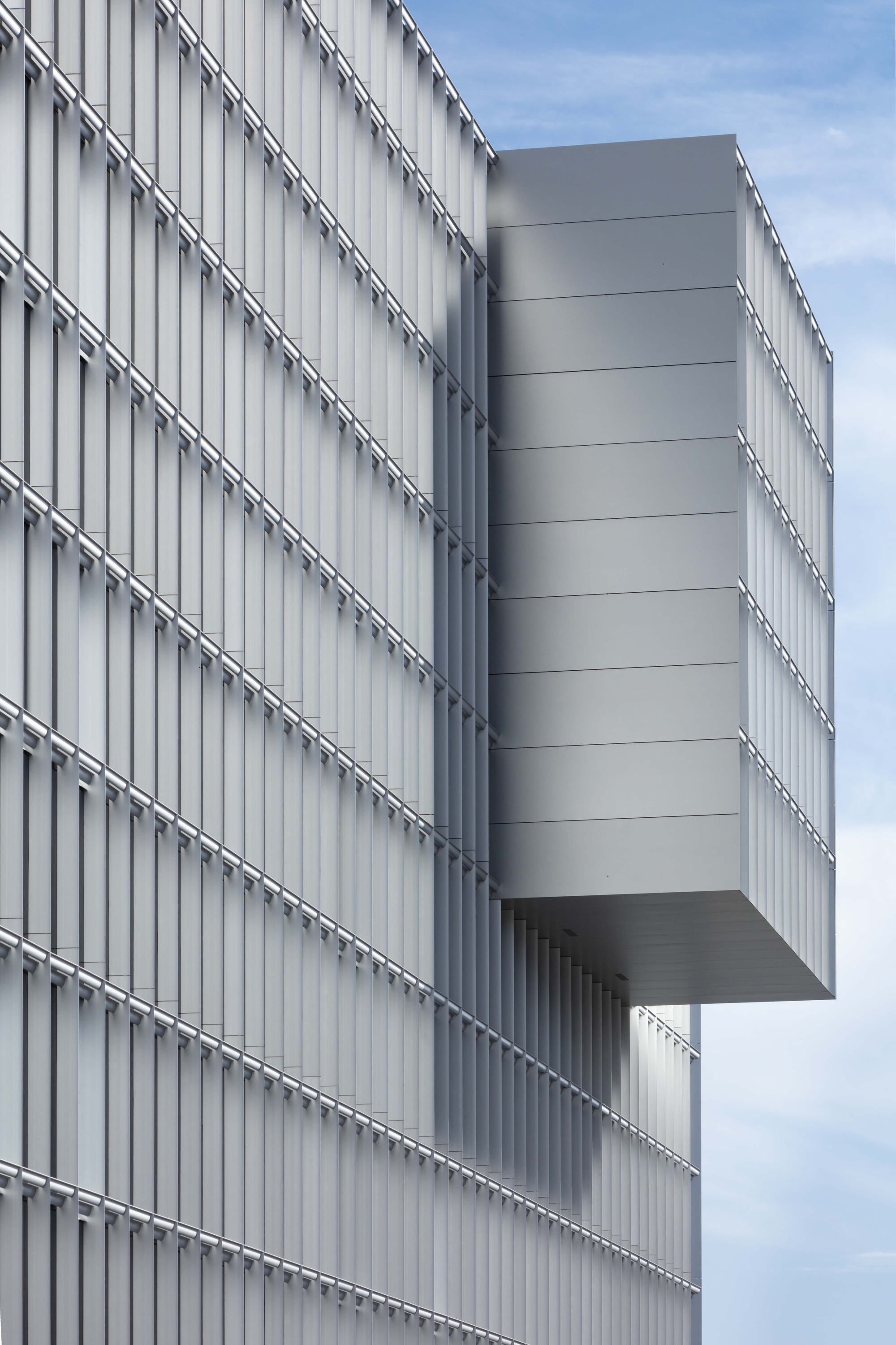 Gallery of Kitano Construction Nagano Head Office / Atsushi Kitagawara ...