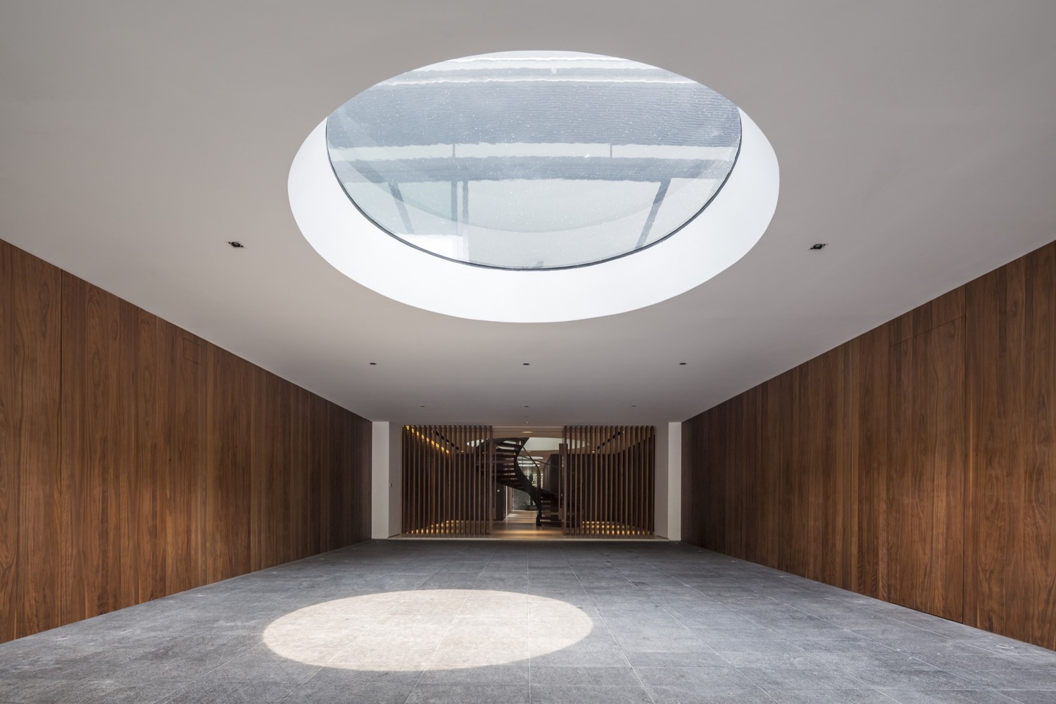 Gallery of From Frameless to Pivot: 20 Types of Windows for ...