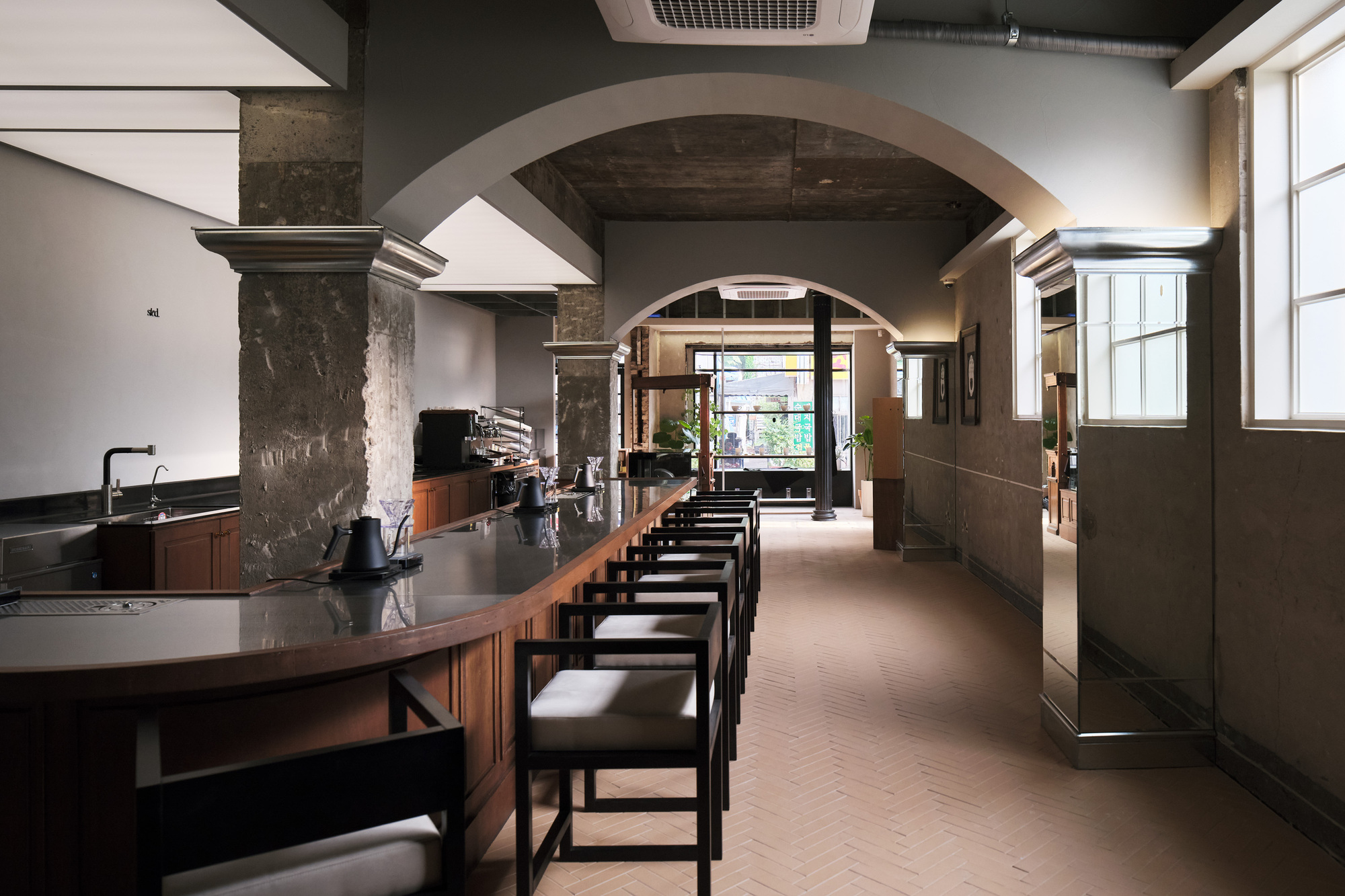 Gallery of sted Dessert Café / design by 83 - 7