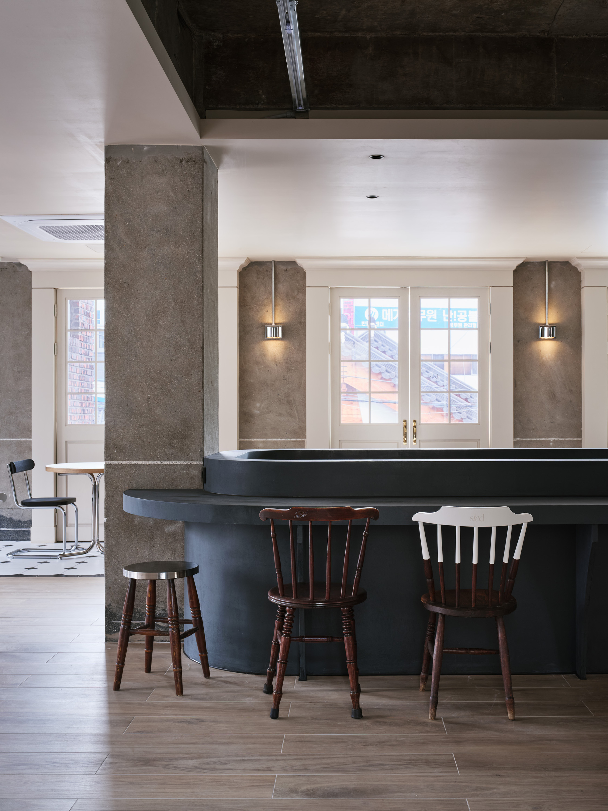 Gallery of sted Dessert Café / design by 83 - 5