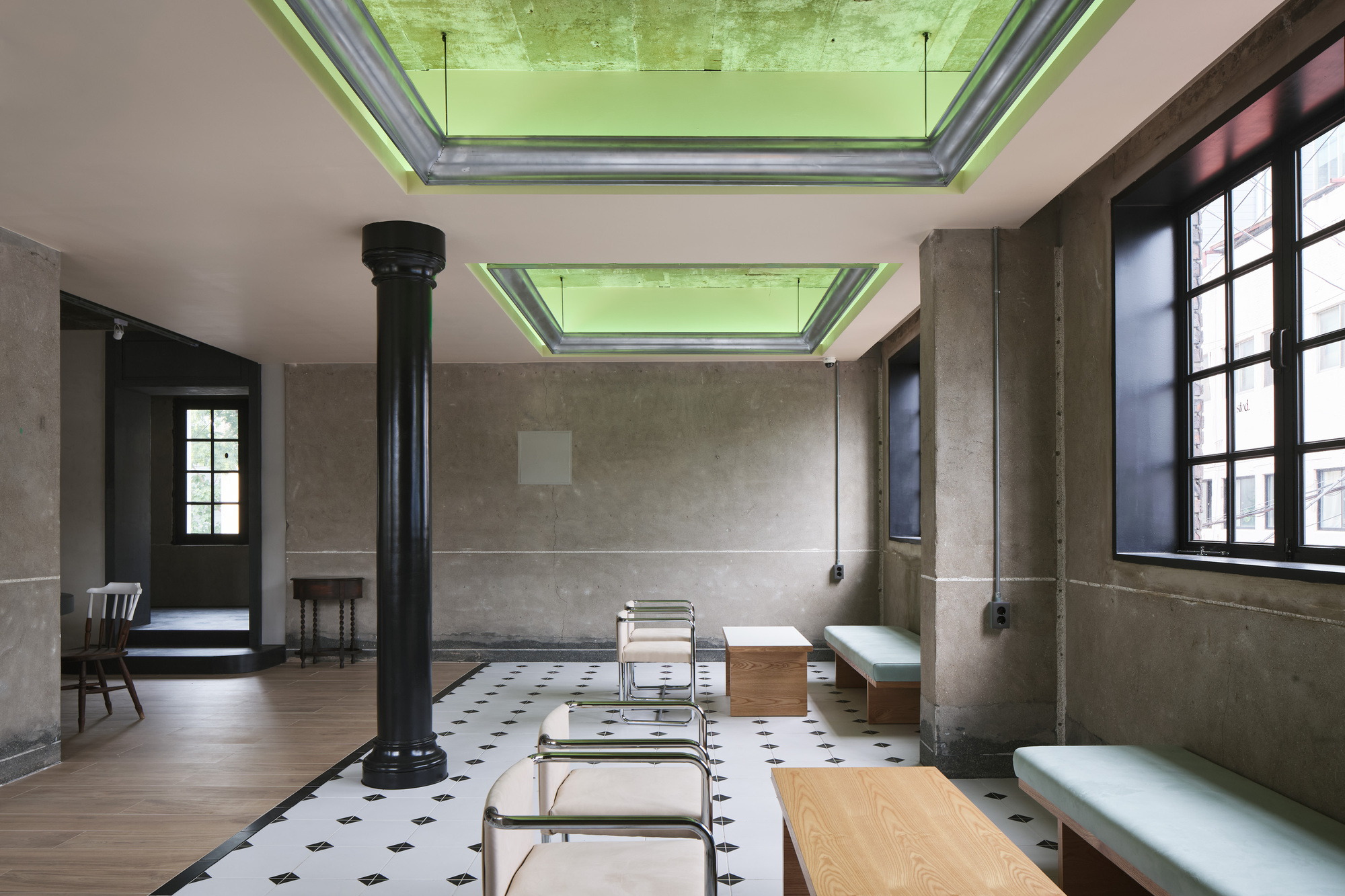 Gallery of sted Dessert Café / design by 83 - 22