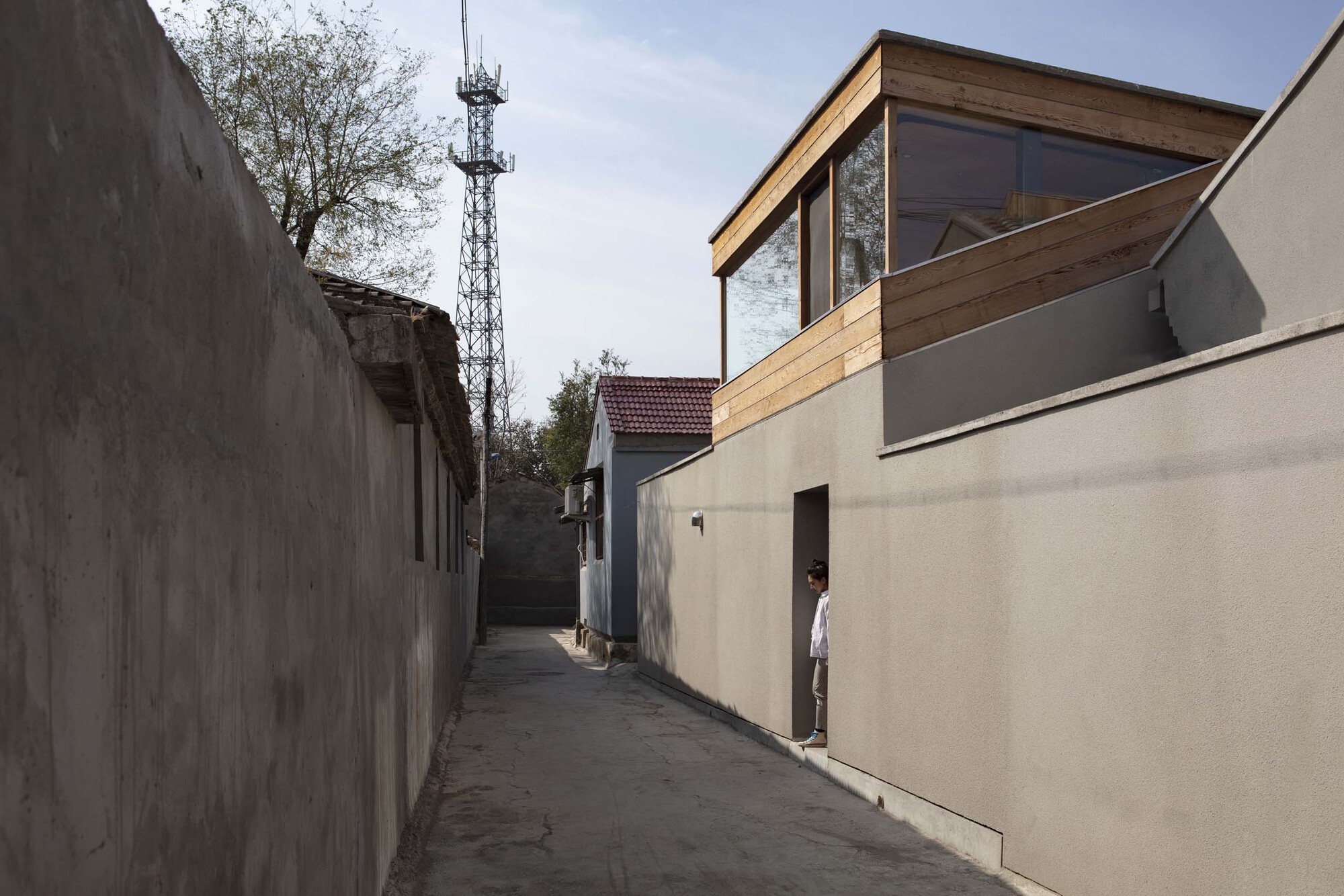 Gallery of House over the wall / Chaoffice - 8