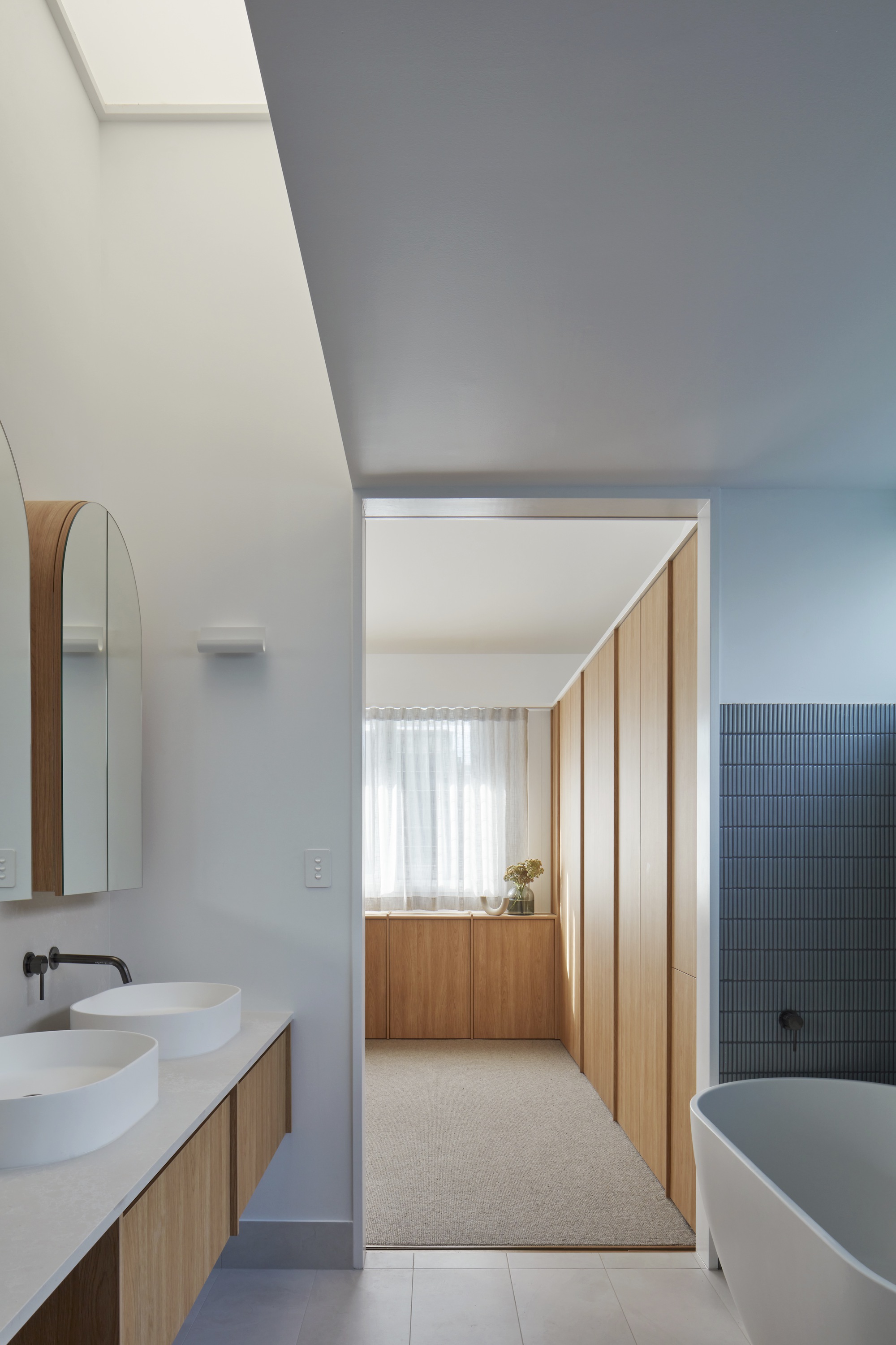 Gallery of SAOIR House / refresh*design - 13