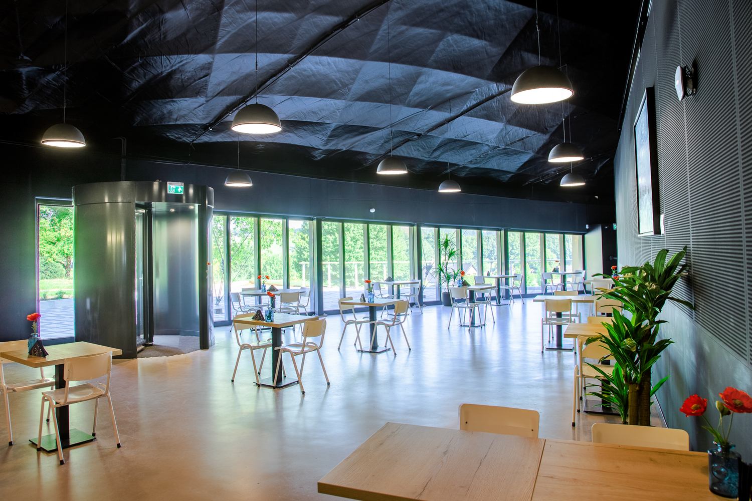 Gallery of Freedom Museum / architectural studio ZJA - 12