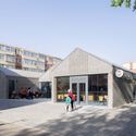 Courtyard Market under the Big Roof / BIAD | ArchDaily