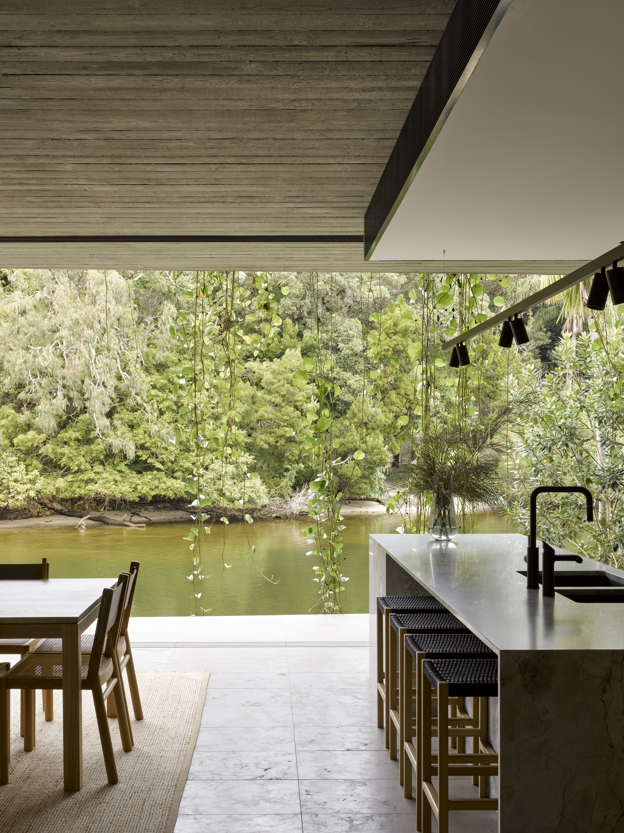 Gallery of Witta Circle House / Shaun Lockyer Architects - 12