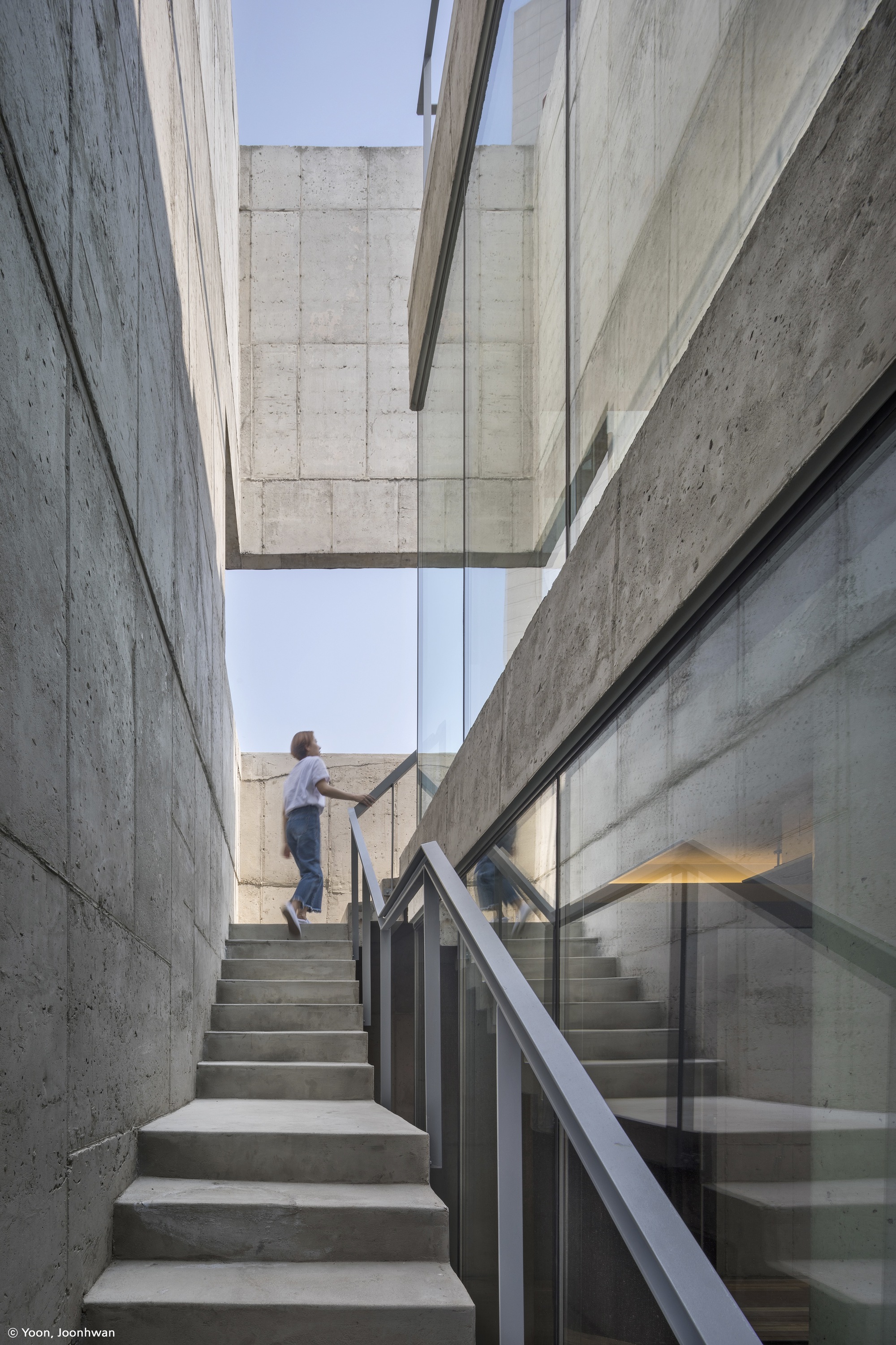 Galeria de Loja de Bairro NOXON / On Architects Inc. - 12