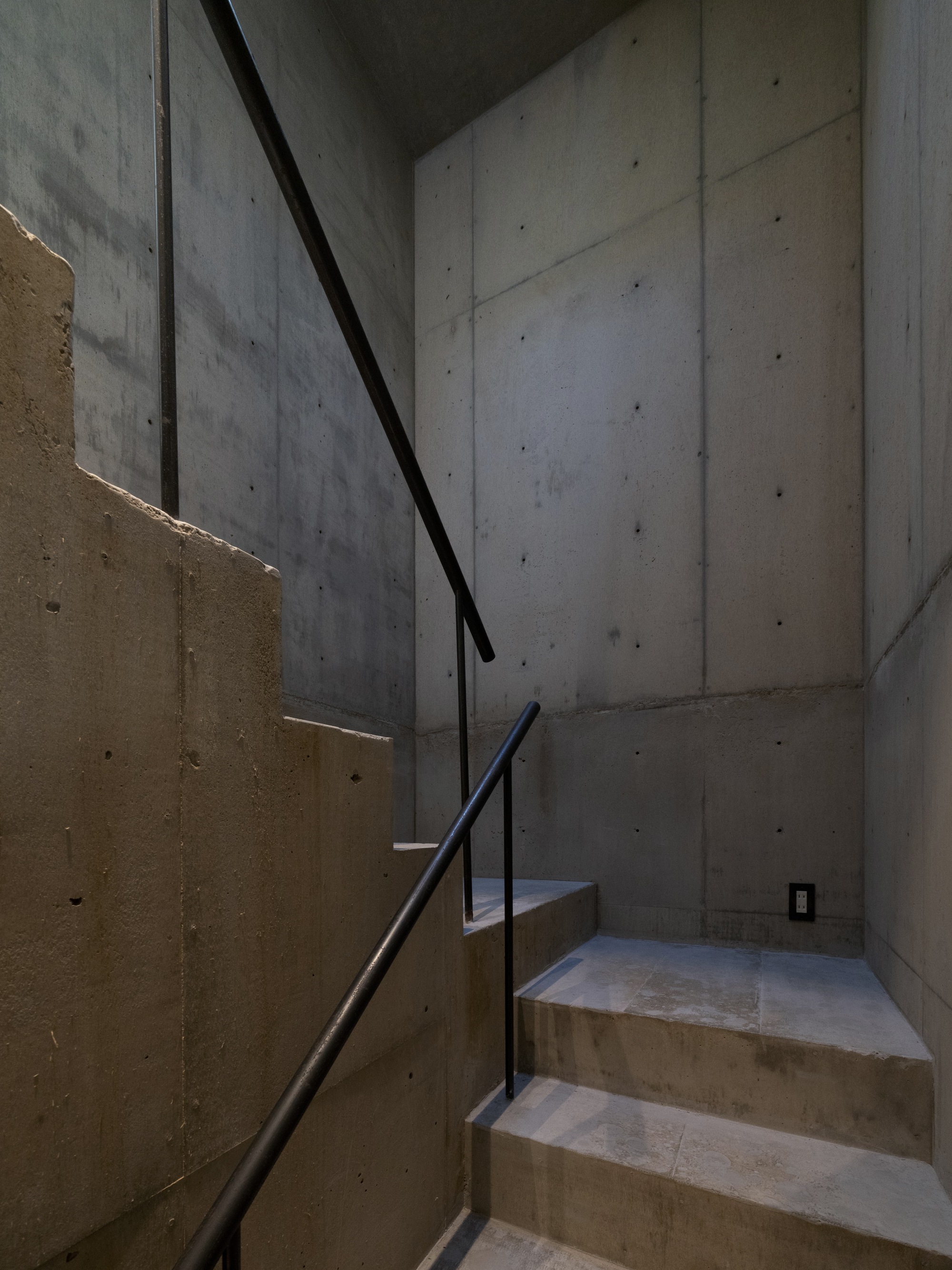 Gallery of Takamine-cho House / Tomoaki Uno Architects - 22