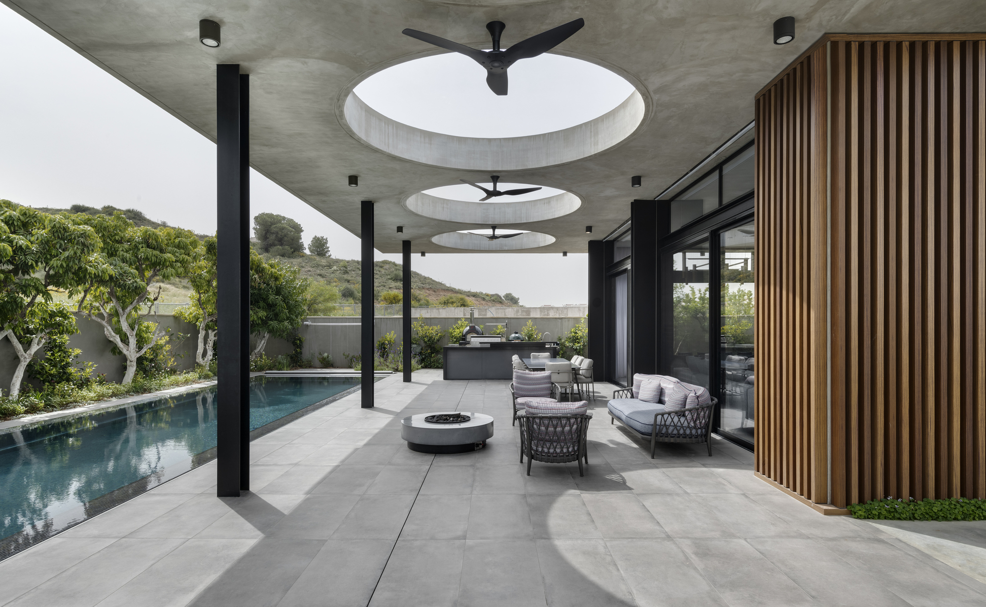 Gallery of Laid House / Dan and Hila Israelevitz Architects - 35