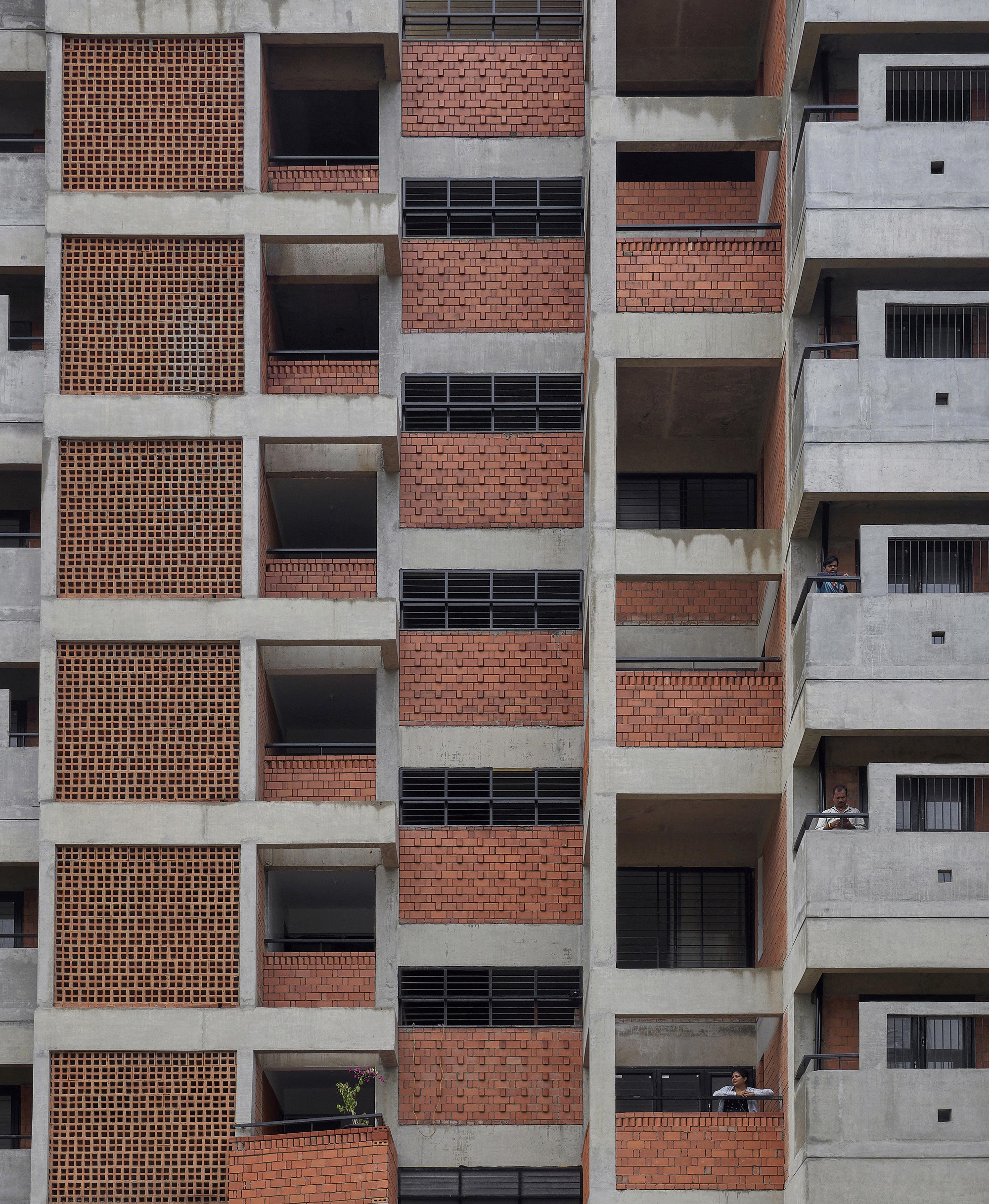 Gallery of Housing Apartment at Badade Nagar / Studio Frozen Music - 8