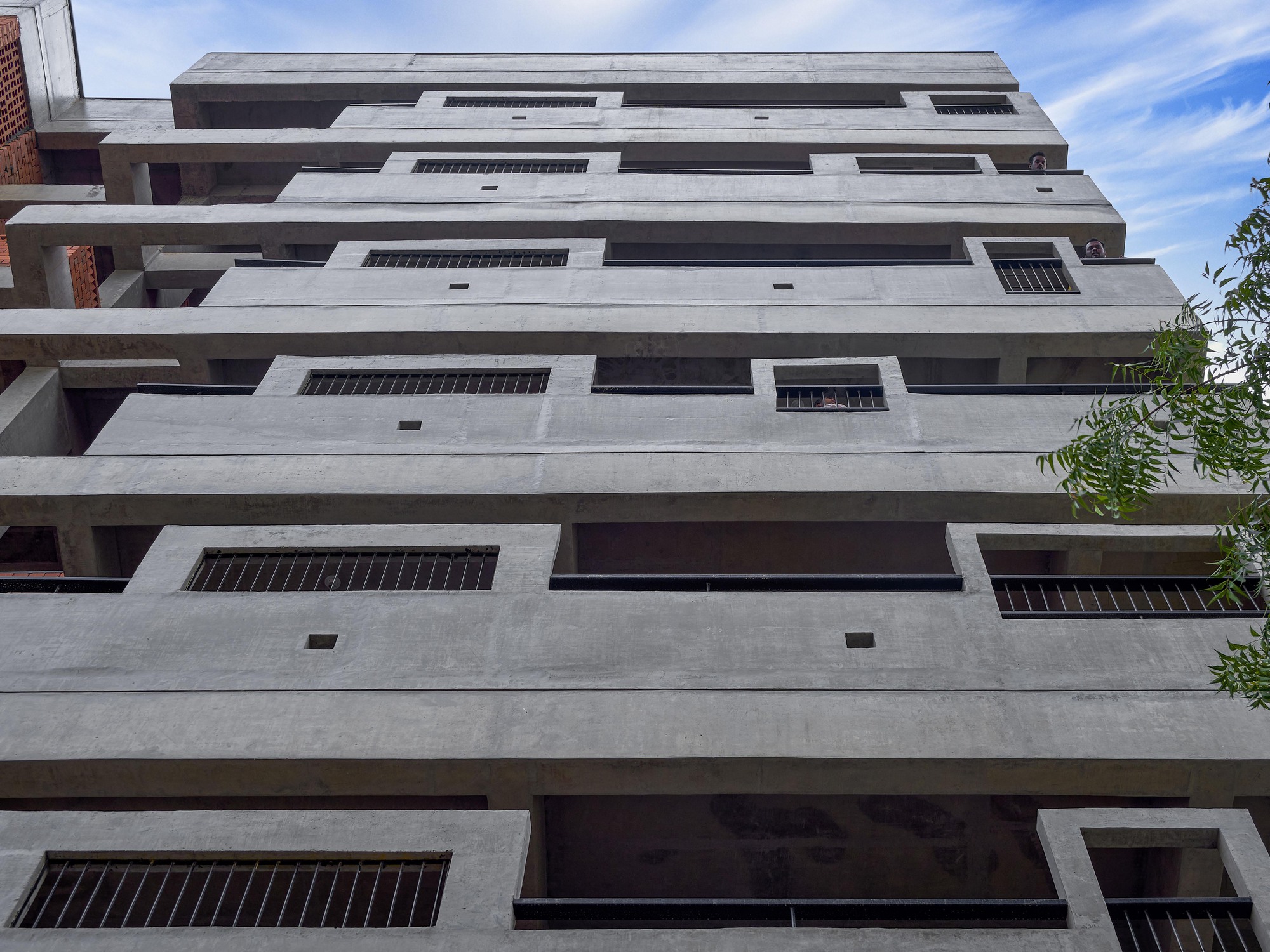 Gallery of Housing Apartment at Badade Nagar / Studio Frozen Music - 17