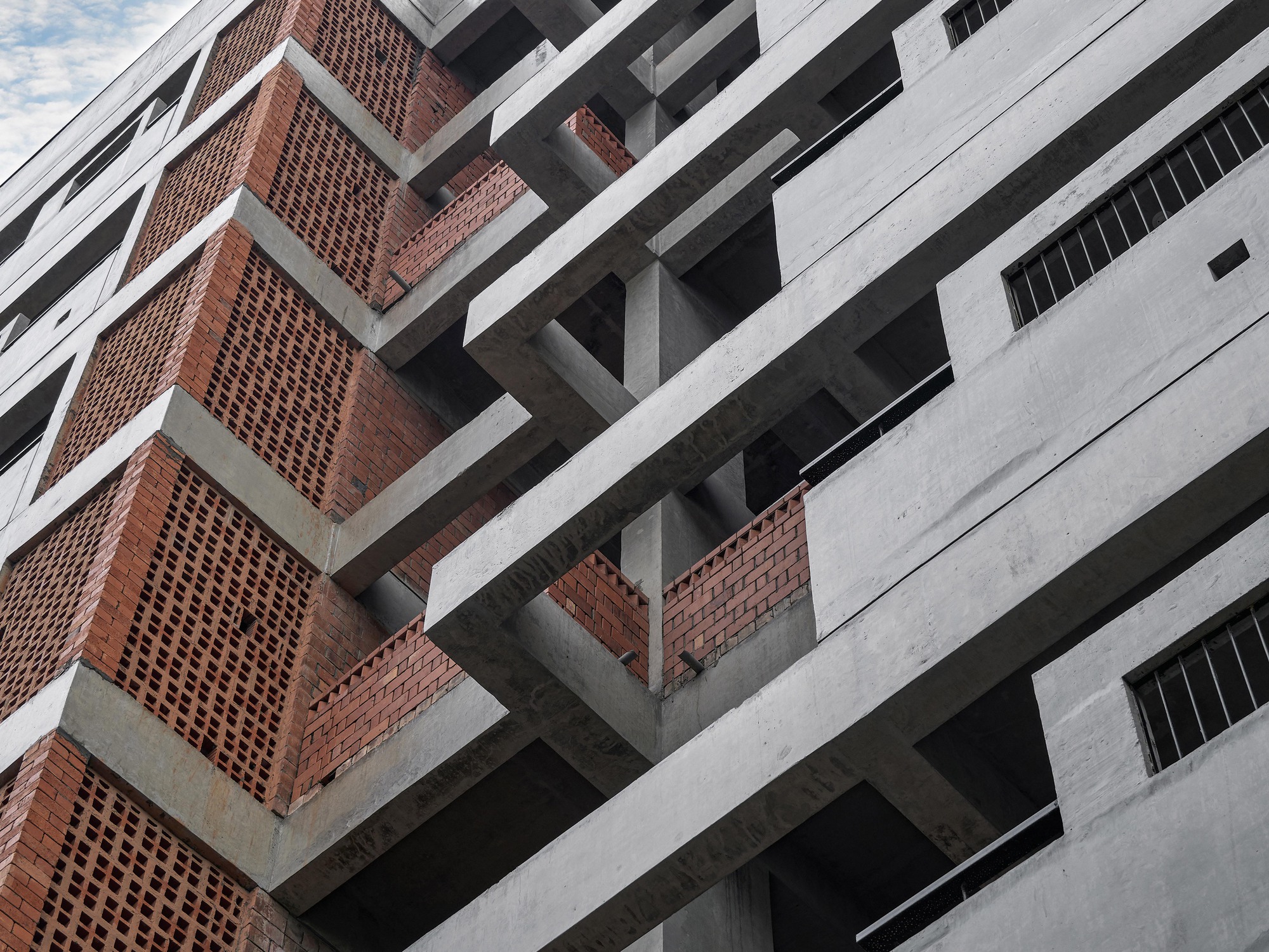 Galeria de Edifício Residencial em Badade Nagar / Studio Frozen Music - 12