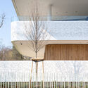 Schlosspark Residential Building / puk architekten | ArchDaily