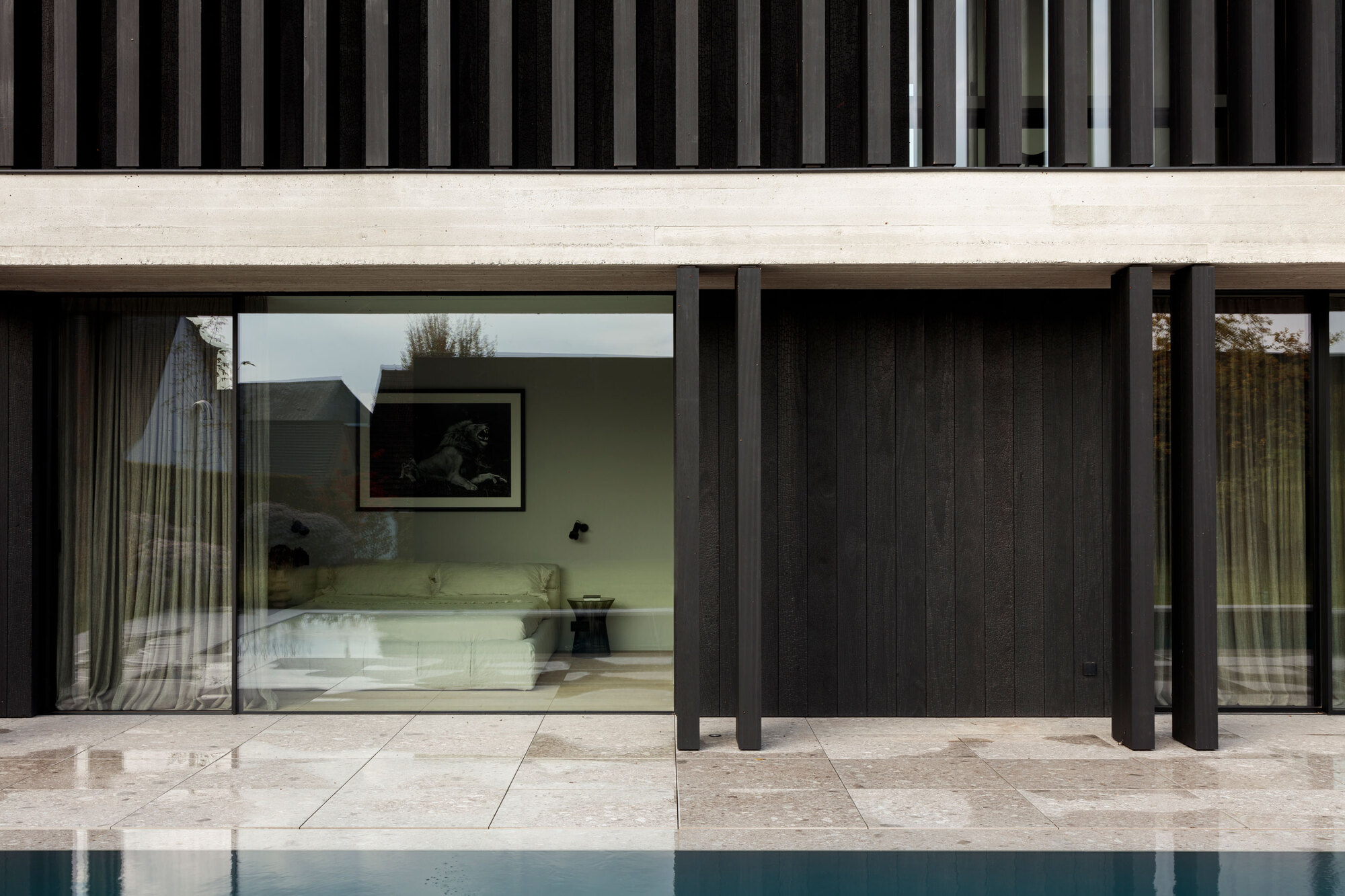 Gallery of How Minimal Window Frames Maximize Light, Views and ...