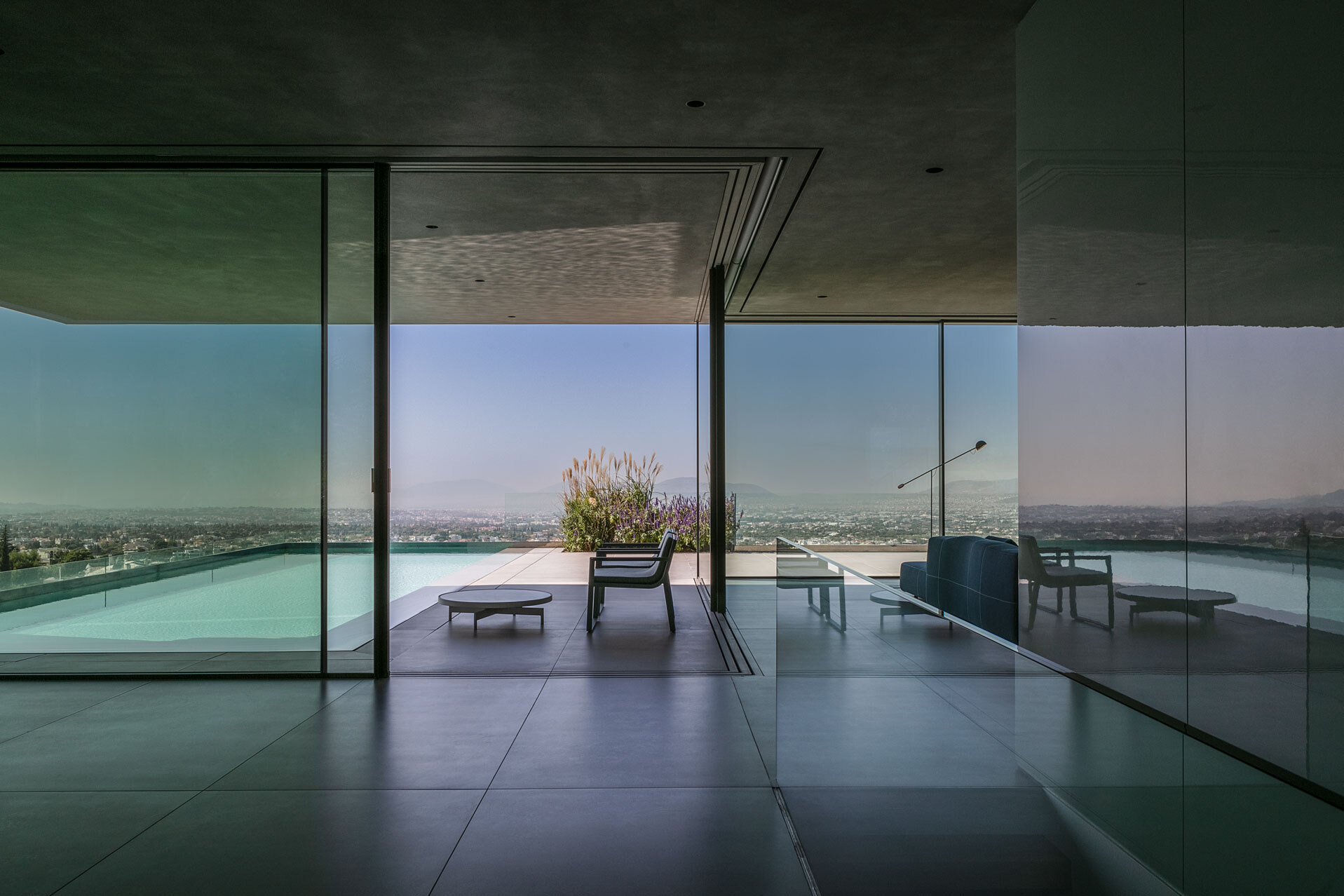 Gallery of How Minimal Window Frames Maximize Light, Views and ...