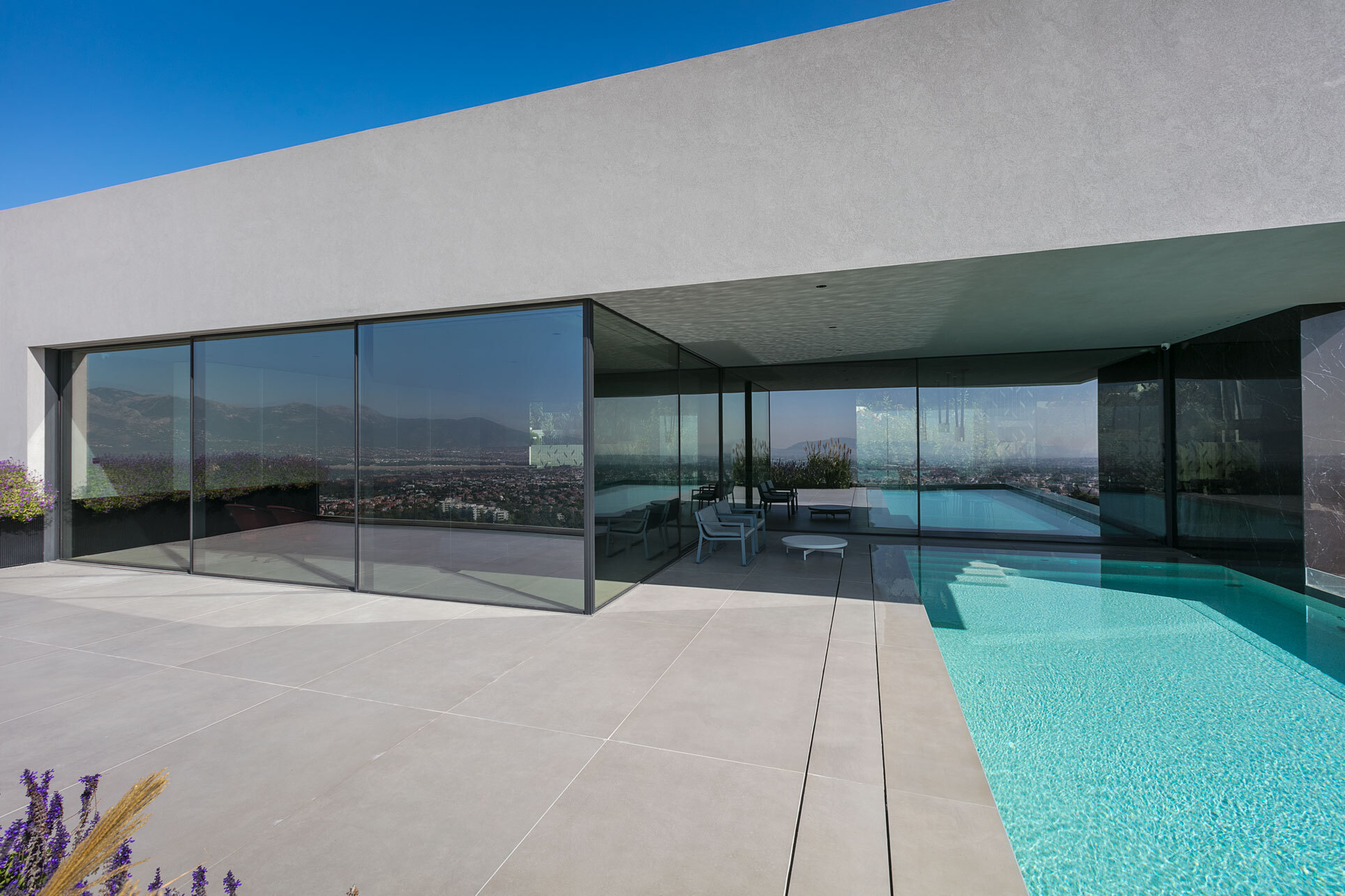 Gallery of How Minimal Window Frames Maximize Light, Views and ...