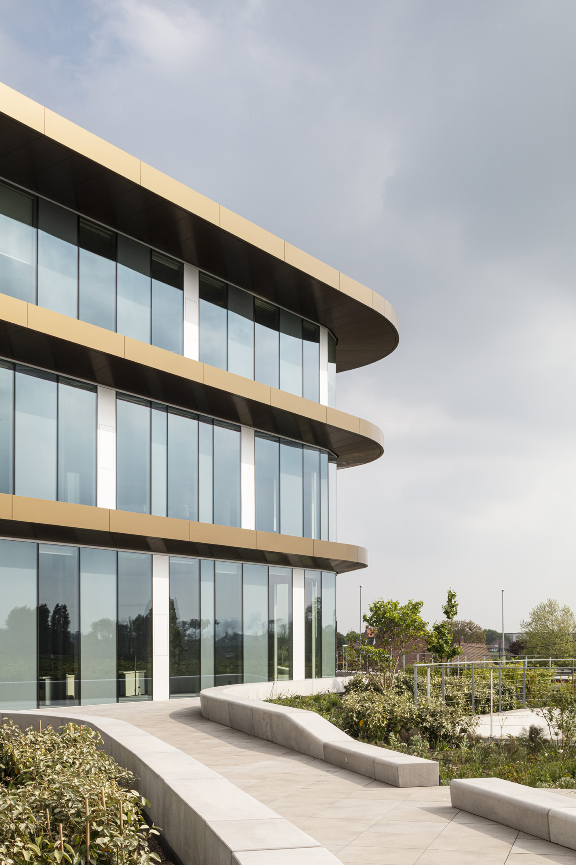 Gallery of Agristo Headquarters / OYO - 7