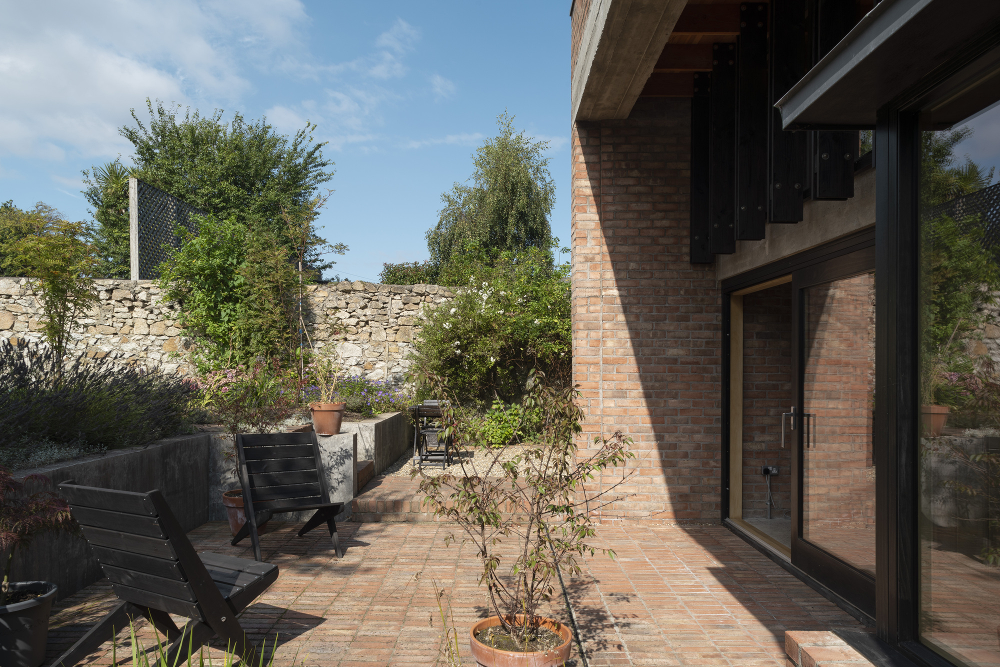 Gallery of A House, Coach House & Garden / Culligan Architects - 14