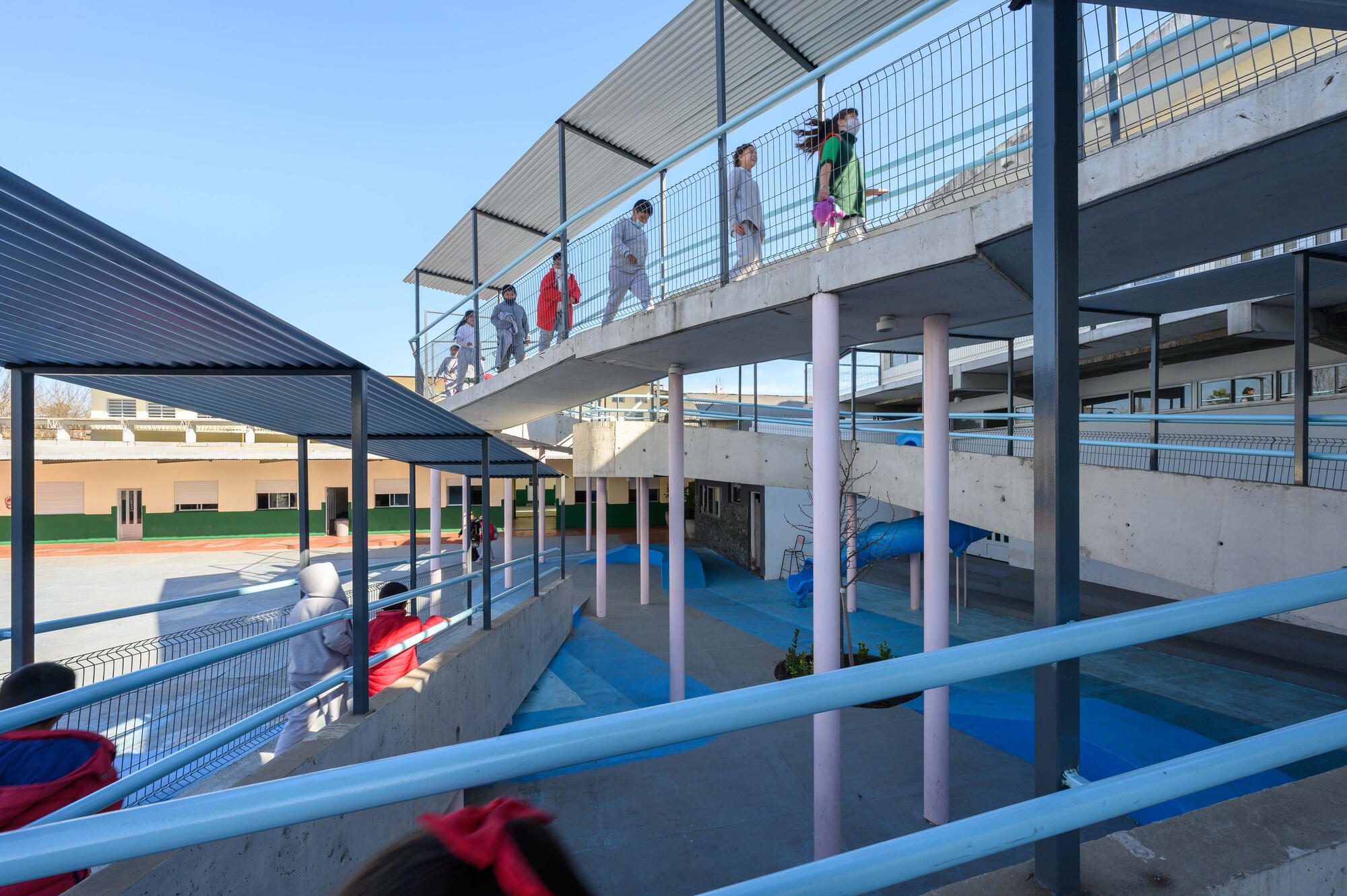 Galeria de Espaço de Circulação Tempo Almafuerte / Además arquitectura - 7