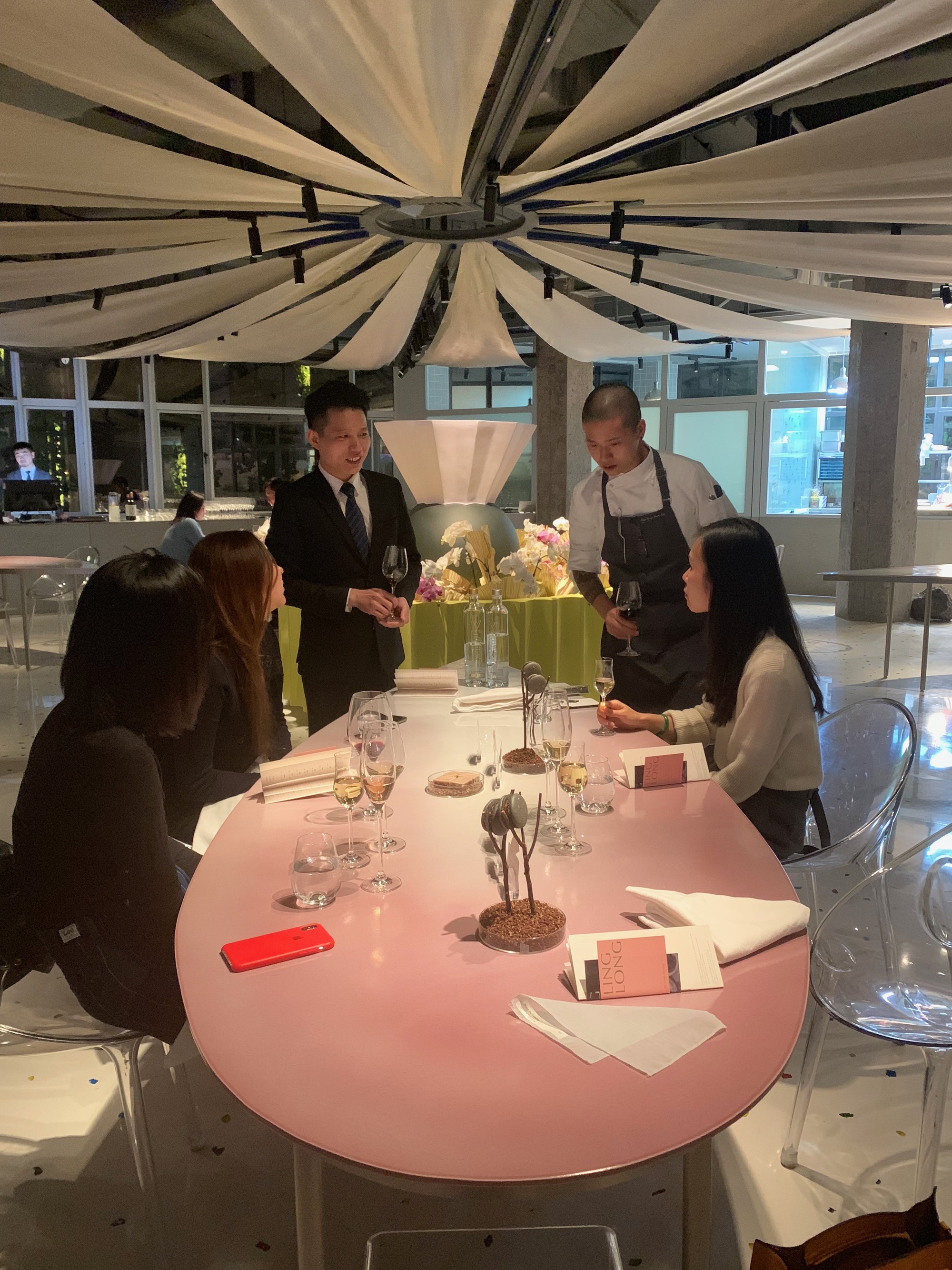 Gallery of LING LONG Restaurant / Meyer-Grohbrügge - 6