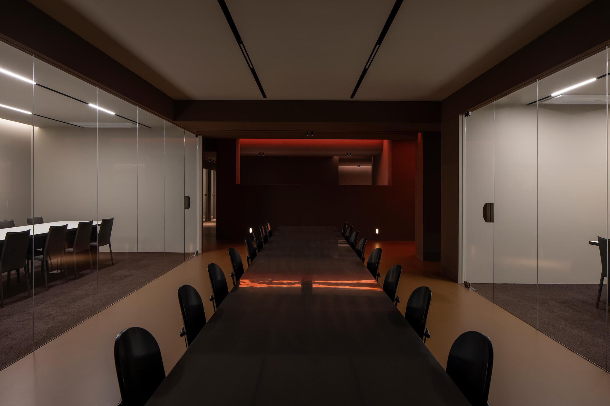 Gallery of SOMA Lounge Office / Design Studio BYO - 4