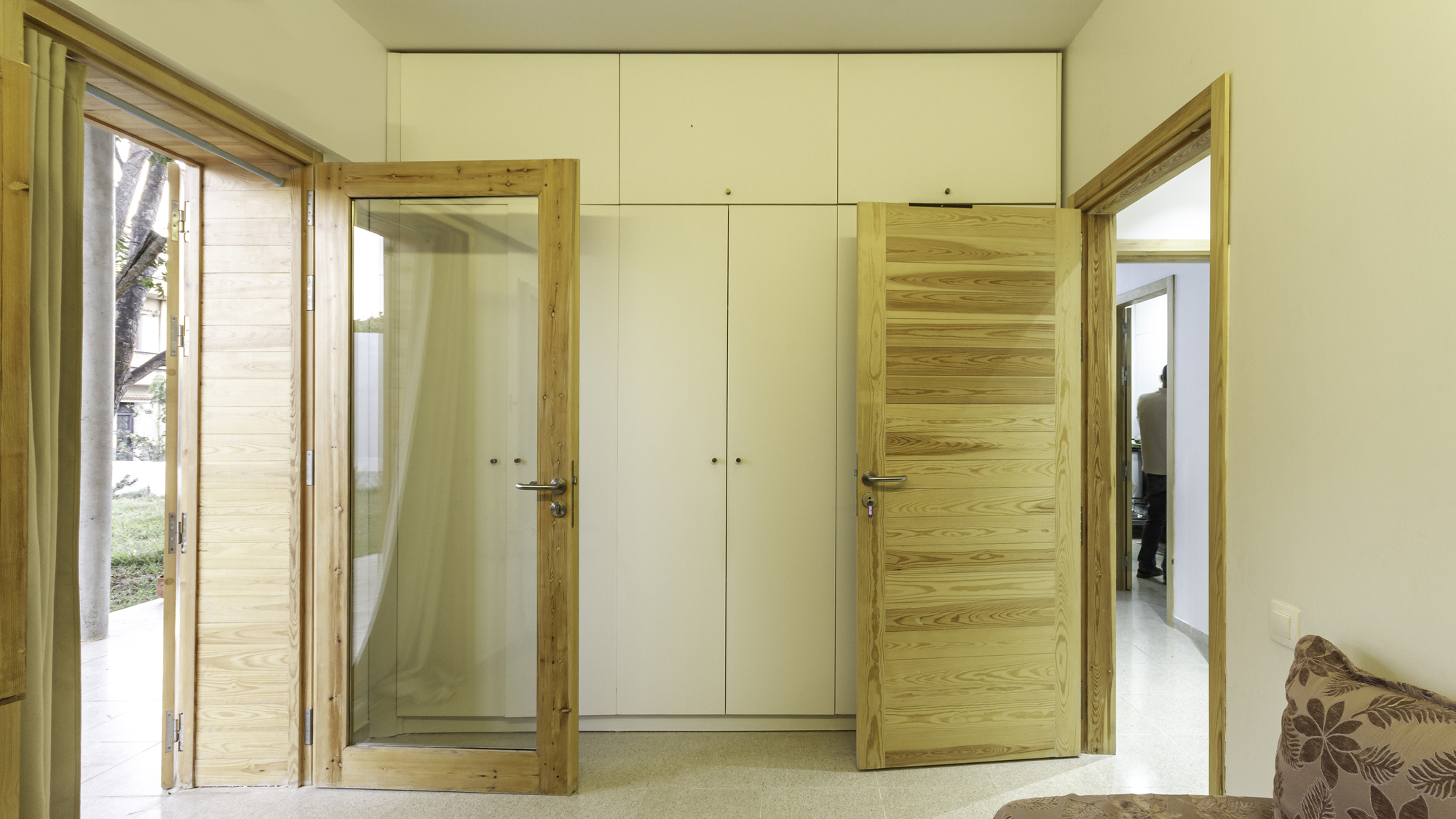 Gallery of The Colonnade House / Atelier Messaoudi Architects - 11