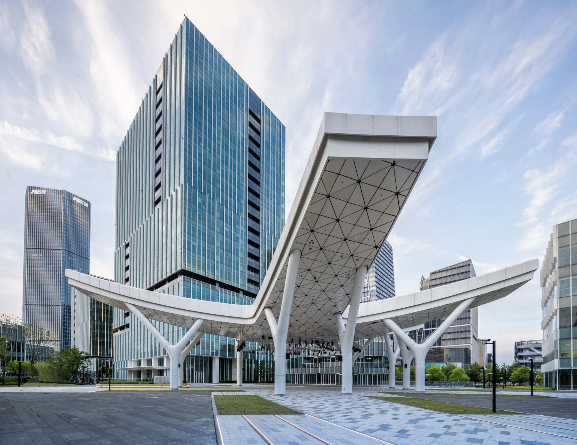 LUMINA 2 Offices / Gensler | ArchDaily