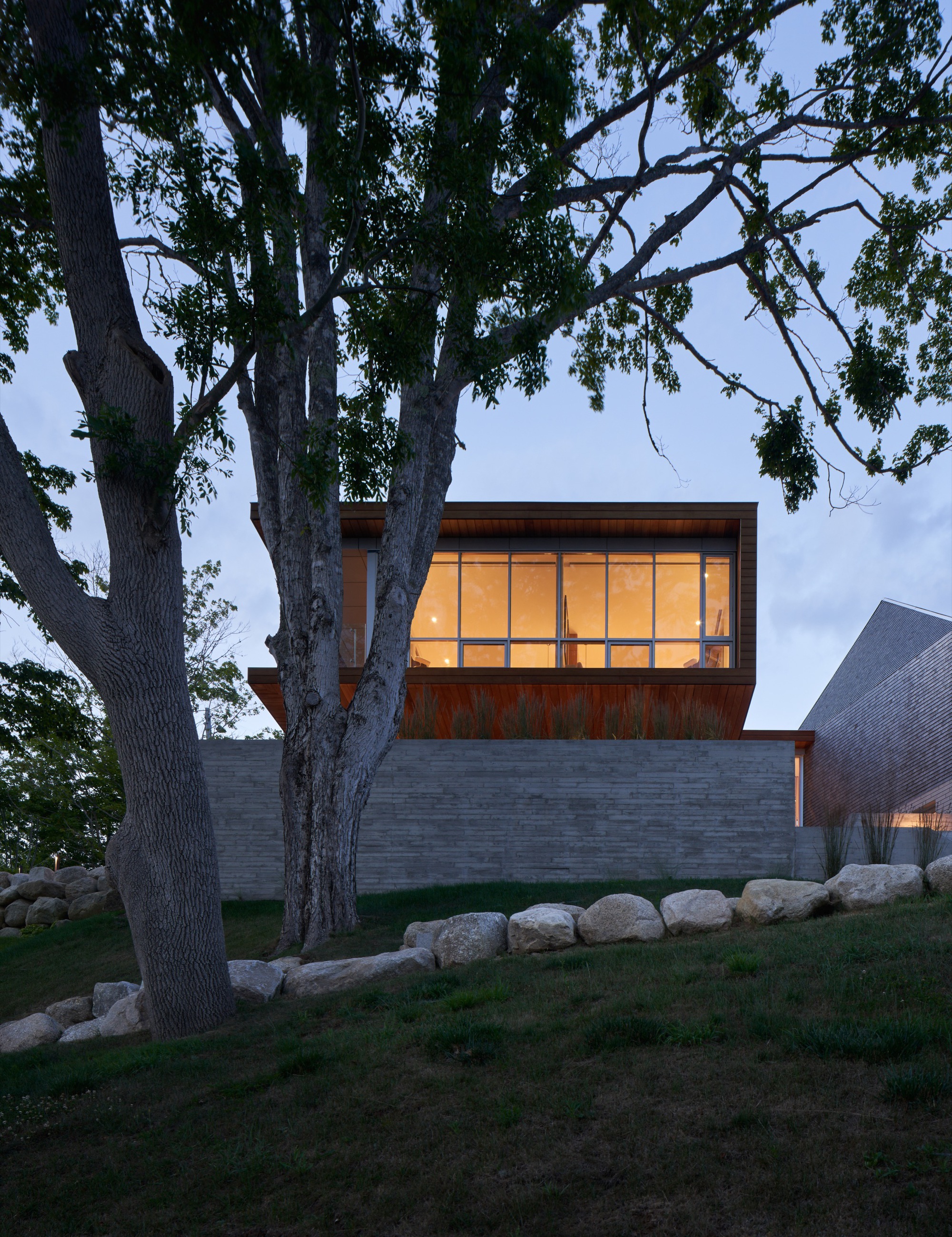 Gallery of Jib House / Omar Gandhi Architect - 14