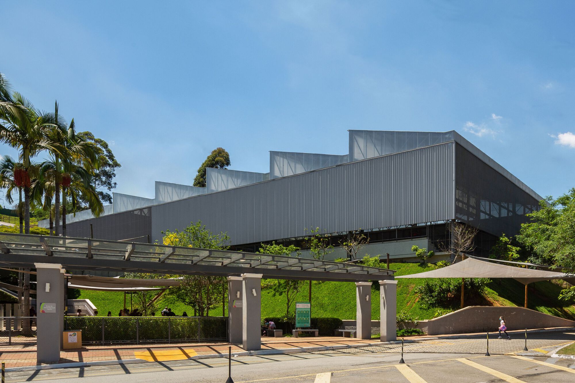 Gallery of Castanheiras Arena in Santana de Parnaiba / Estúdio Trópico - 19