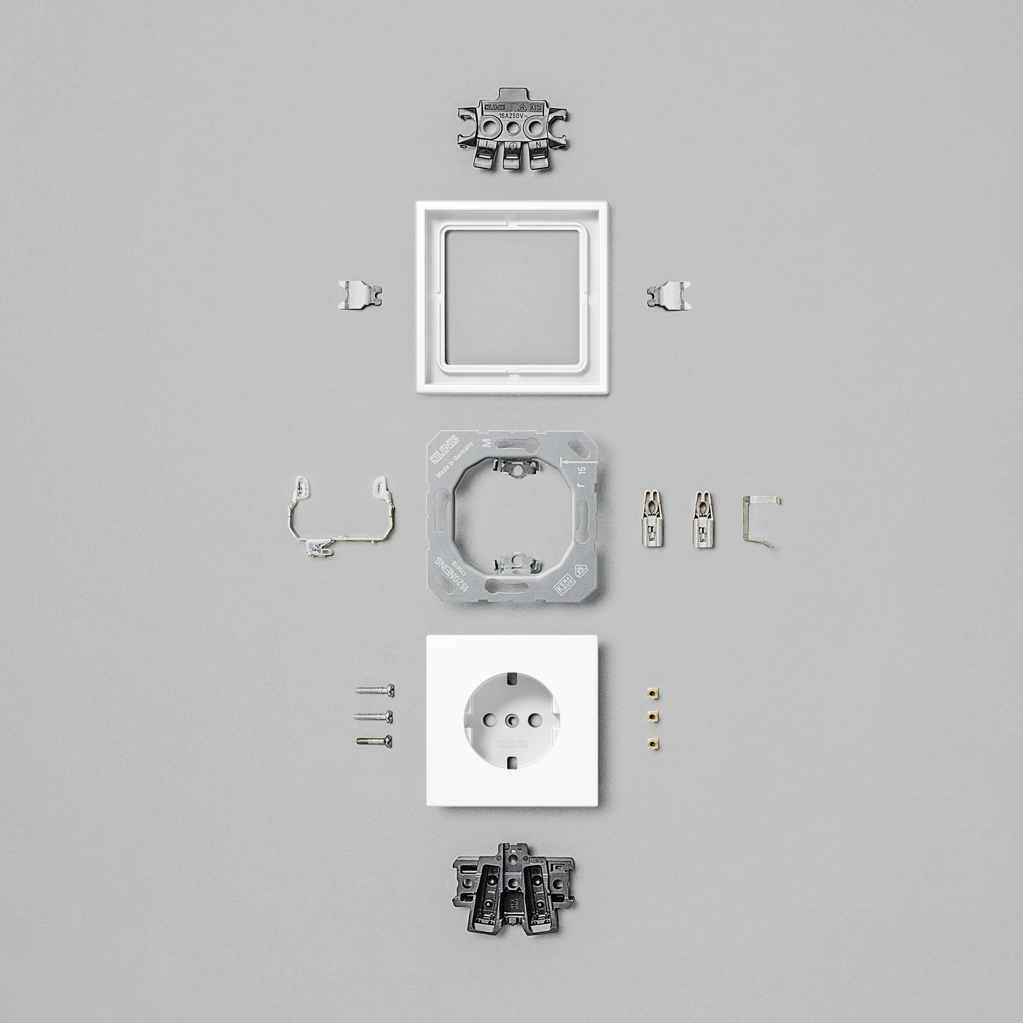 Gallery of Cradle to Cradle in Electric Appliances: Reusable Plugs and ...