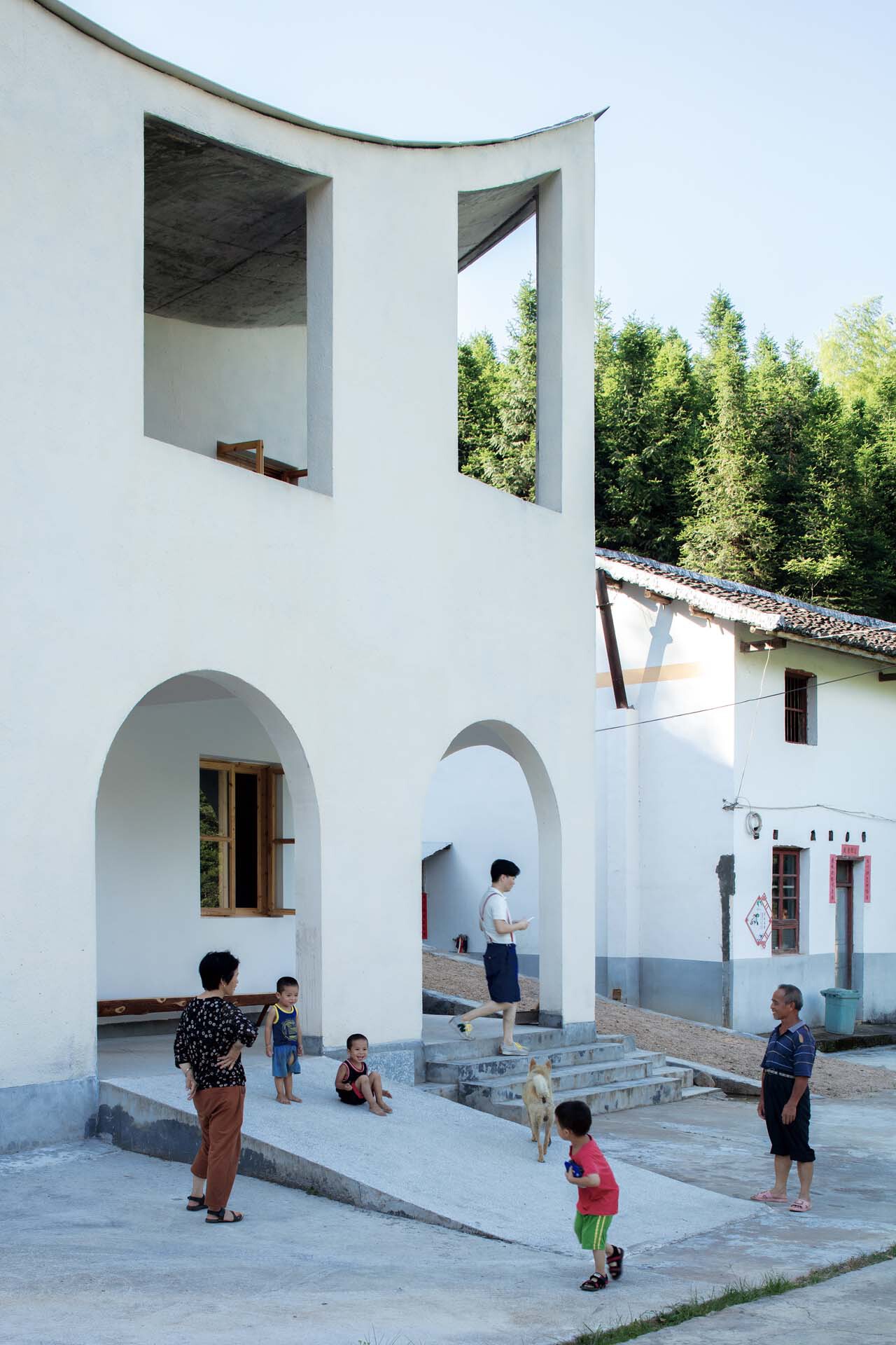 Gallery of A Rural Art Studio / Jumping House Lab - 4