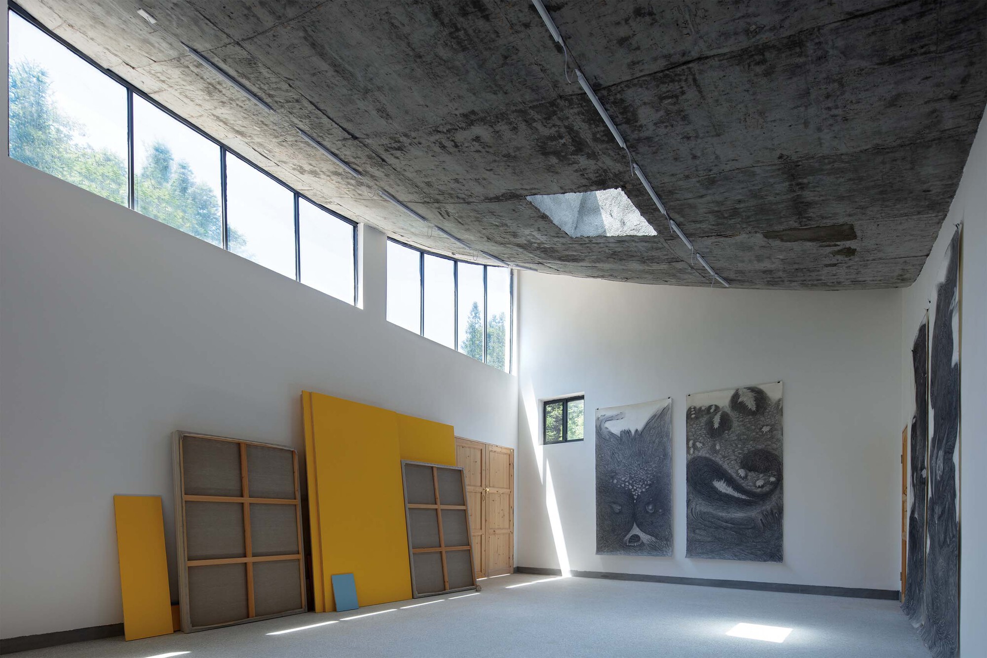 Gallery of A Rural Art Studio / Jumping House Lab - 20