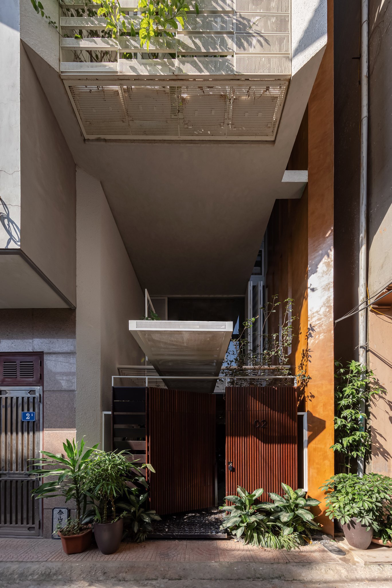 Gallery of TamHouse / A4 Architects - 8