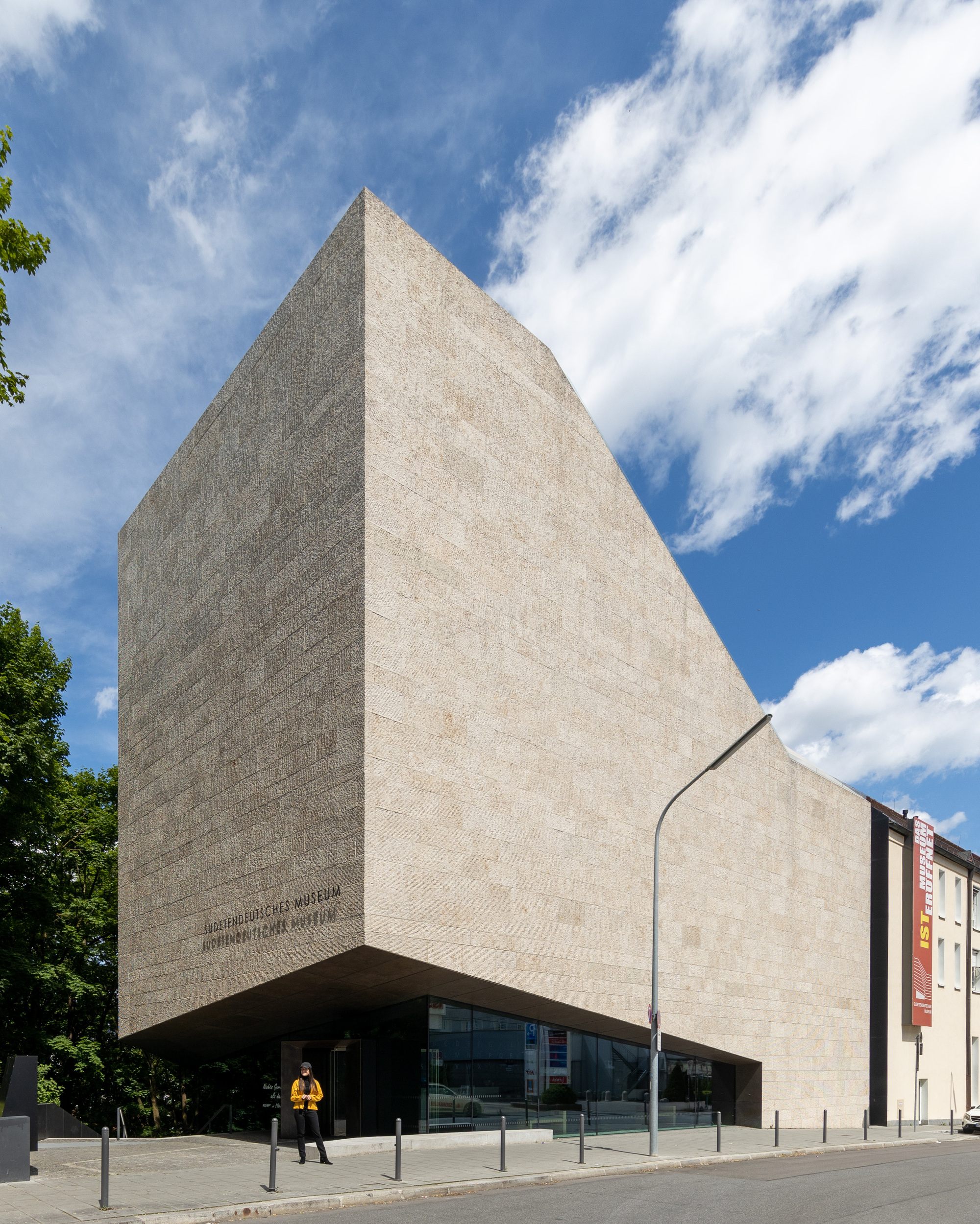 Gallery of Munich Architecture City Guide: From Skyscrapers to Small ...