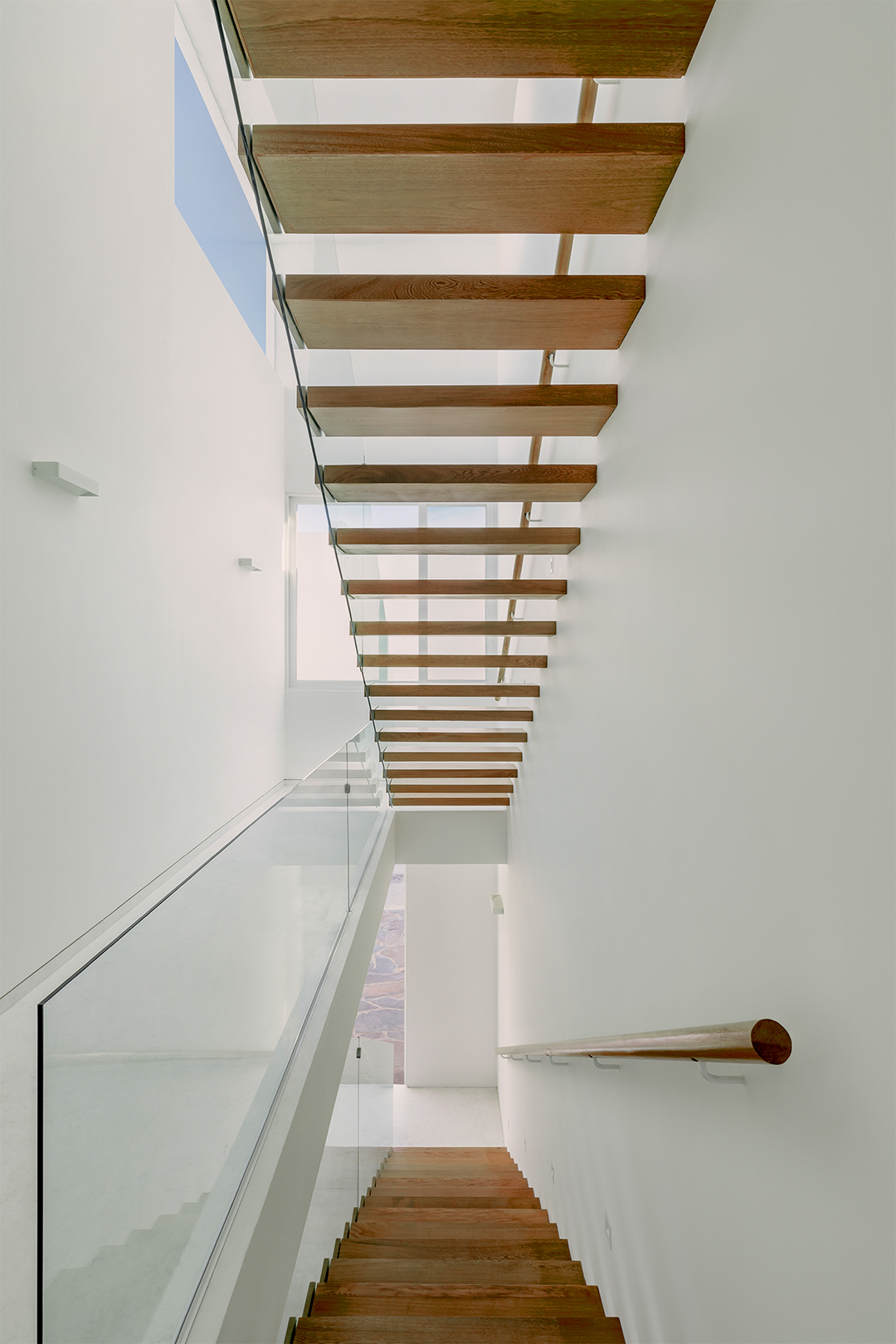 Gallery of Nature House / COTAPAREDES Arquitectos - 14