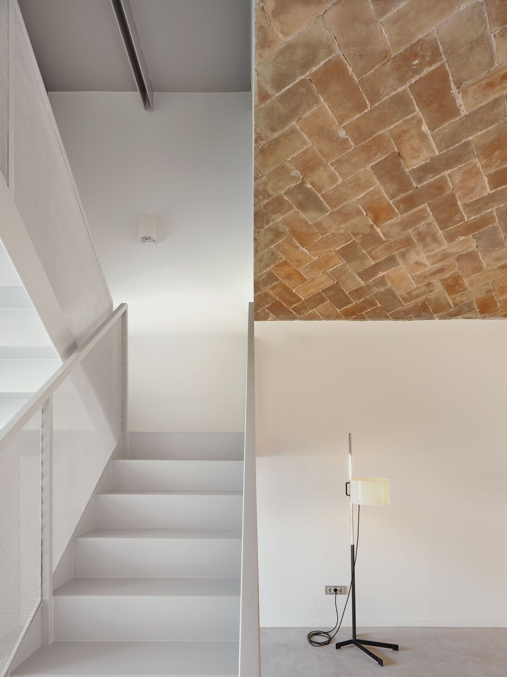 Gallery of Convent House / Pineda Monedero - 10