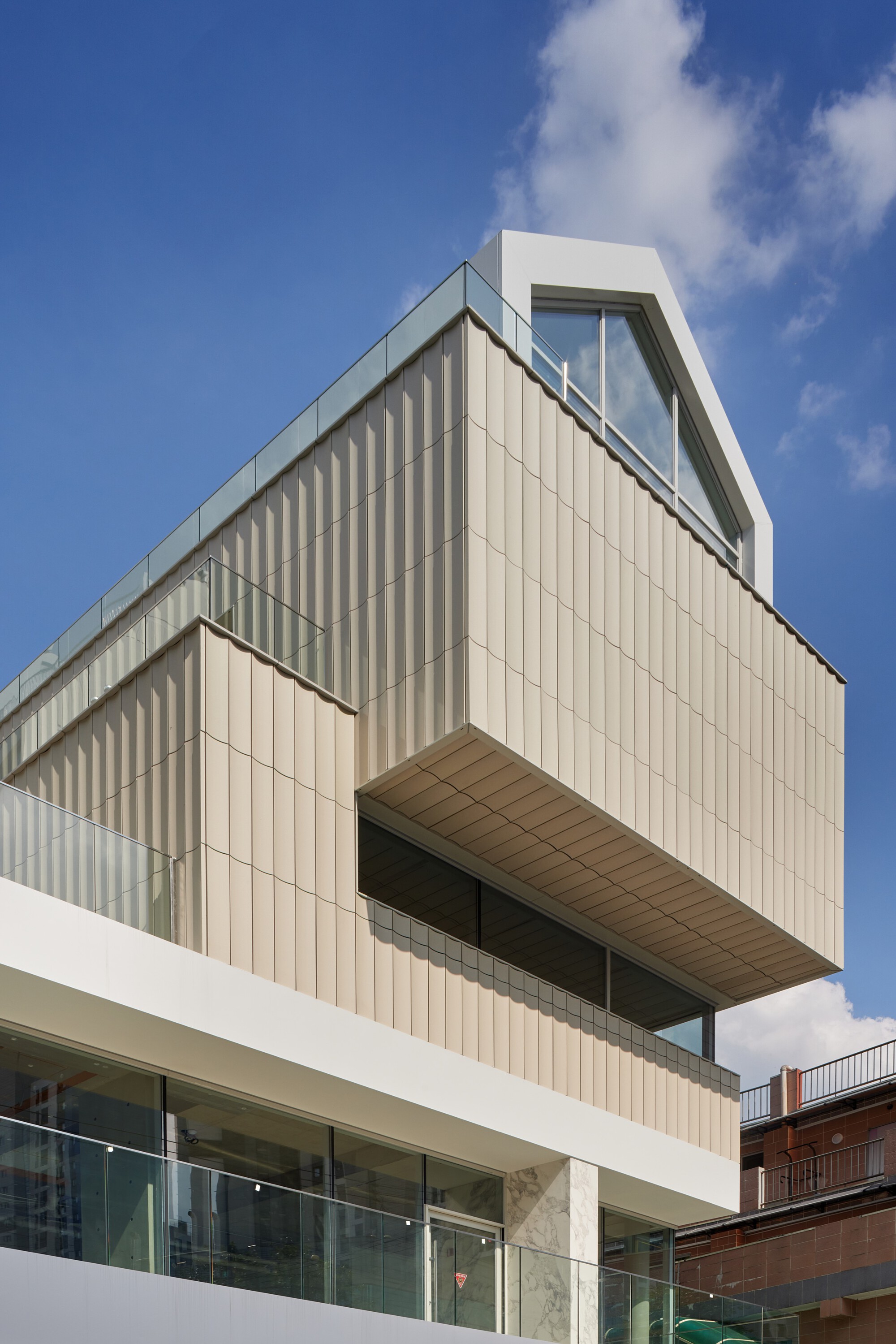 Gallery of DK Branch Office / skimA - 10