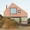 The Red House by David Kohn Architects Wins RIBA House of the Year 2022 ...