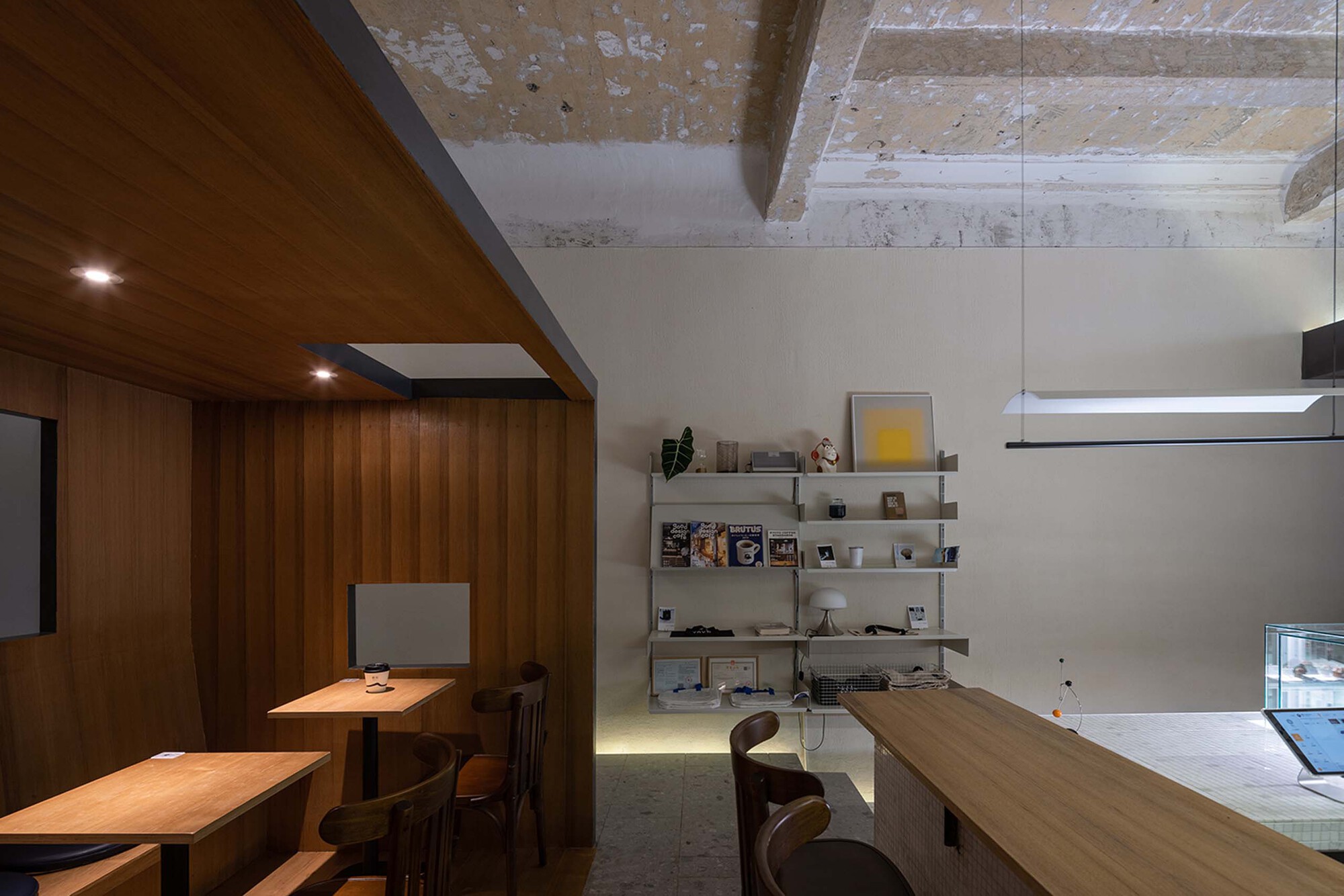 Gallery of Qualia Café / Atelier Waterside - 11